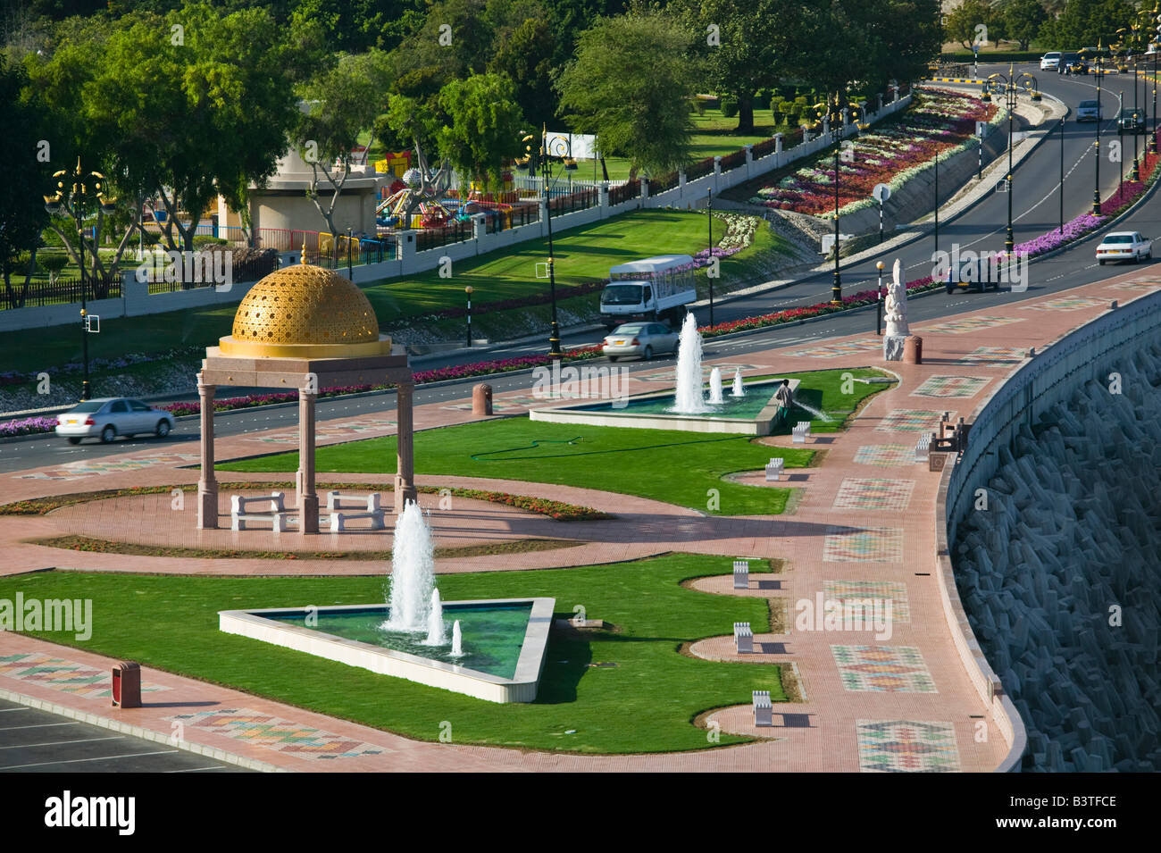 Oman, Muscat, Mutrah. Traffic / Mutrah Corniche Road Stock Photo - Alamy