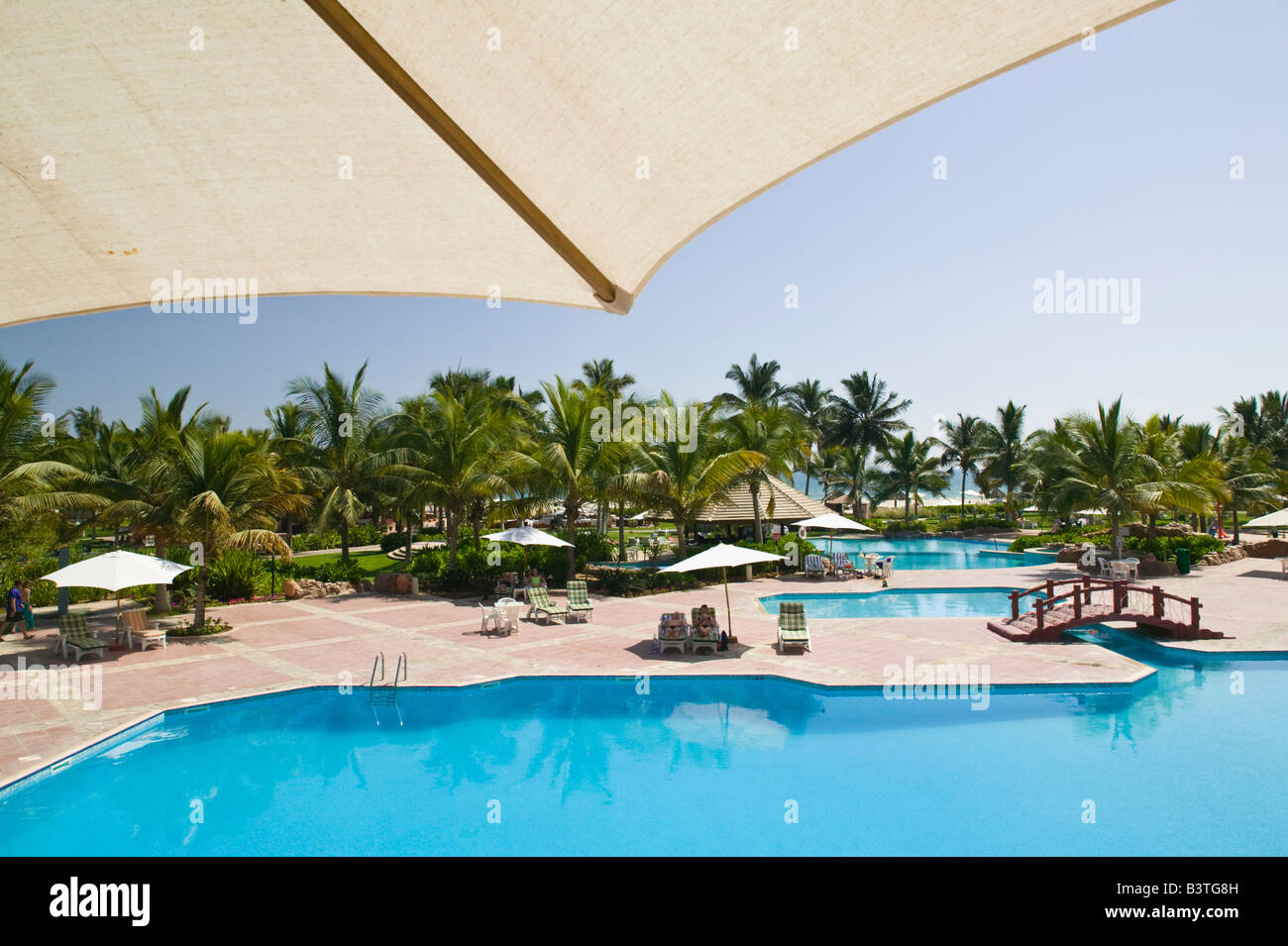 Crowne plaza hotel swimming pool hi-res stock photography and images ...