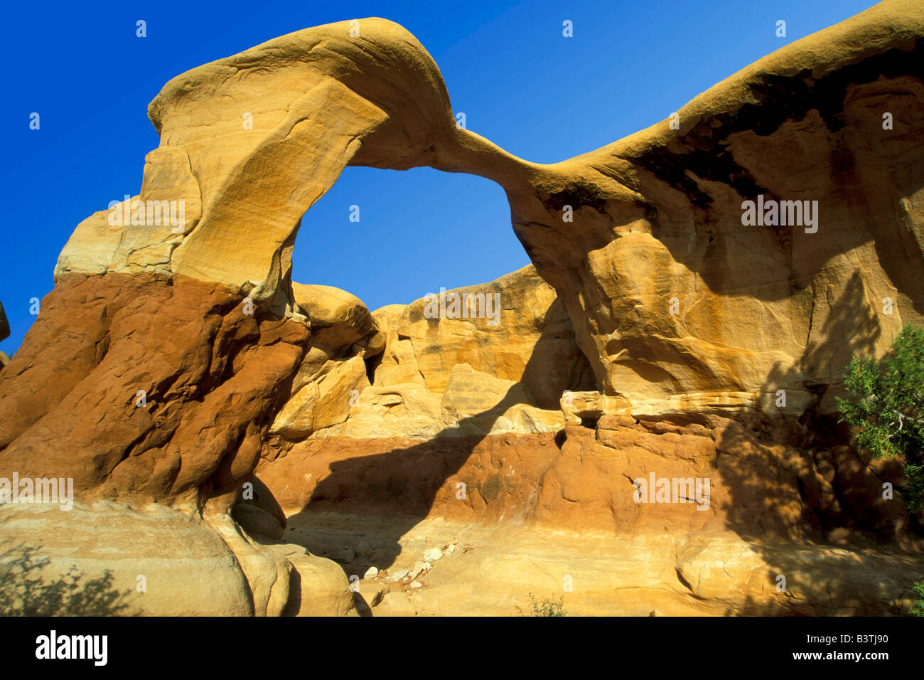Metate arch hi-res stock photography and images - Alamy