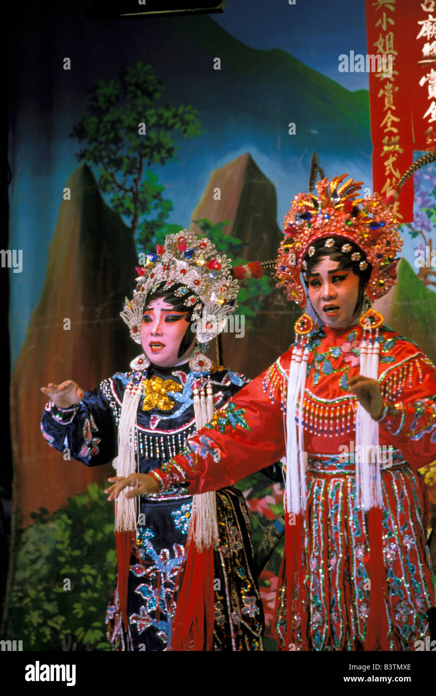 Thailand, Bangkok. Chinese opera performance Stock Photo - Alamy