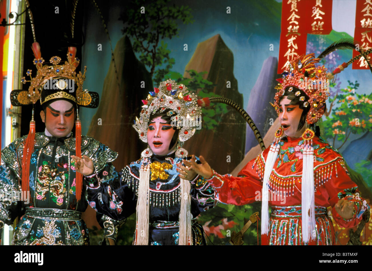 Bangkok thailand actor costume hi-res stock photography and images - Alamy