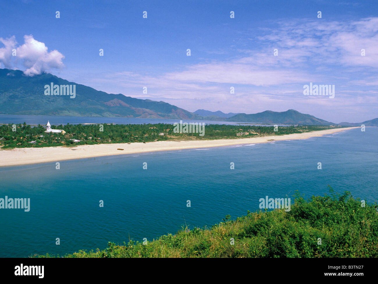 Asia, Vietnam, Central Vietnam. Lang Co Beach Stock Photo - Alamy