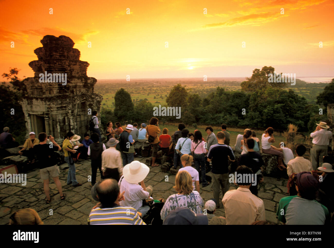 Cambodia siem reap sun hi-res stock photography and images - Alamy