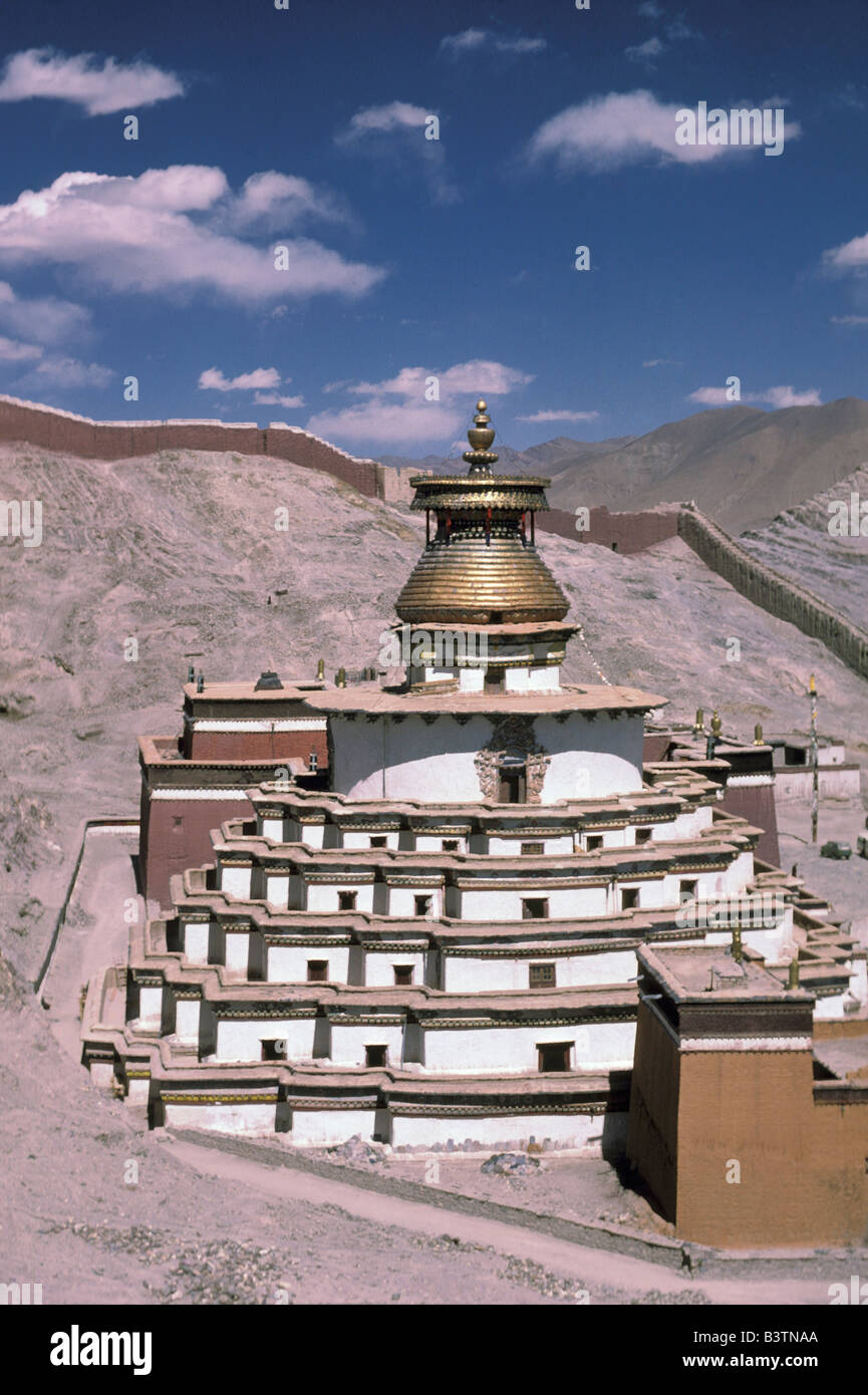 Gyantse tibet asia hi-res stock photography and images - Alamy