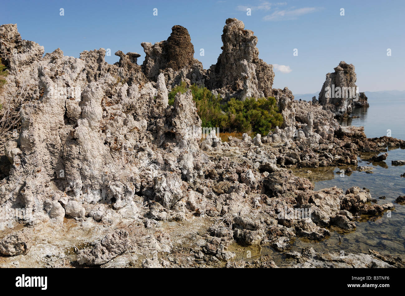 General landscape of Mono Lake Stock Photo - Alamy