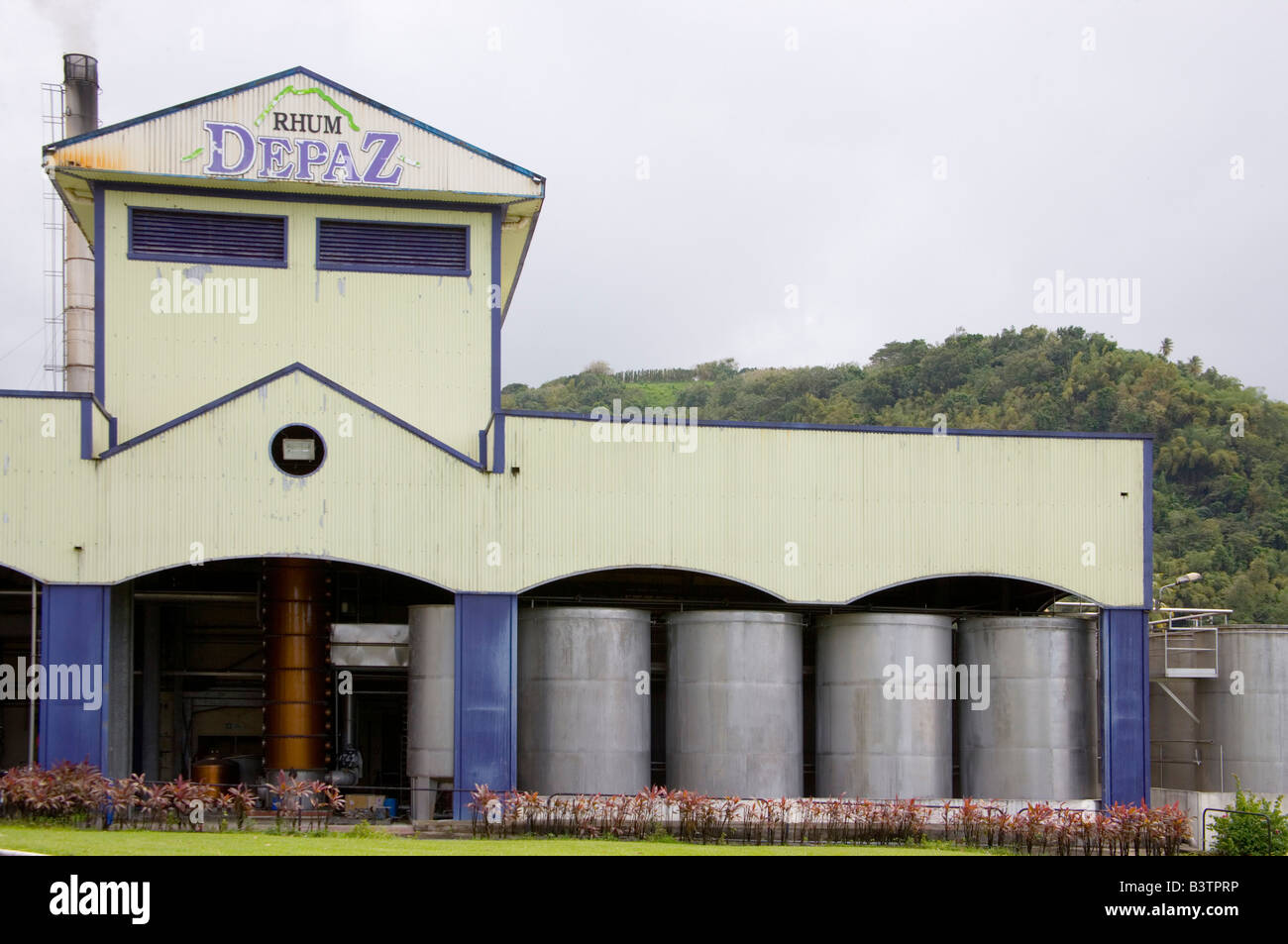 Distillation column rum hi-res stock photography and images - Alamy
