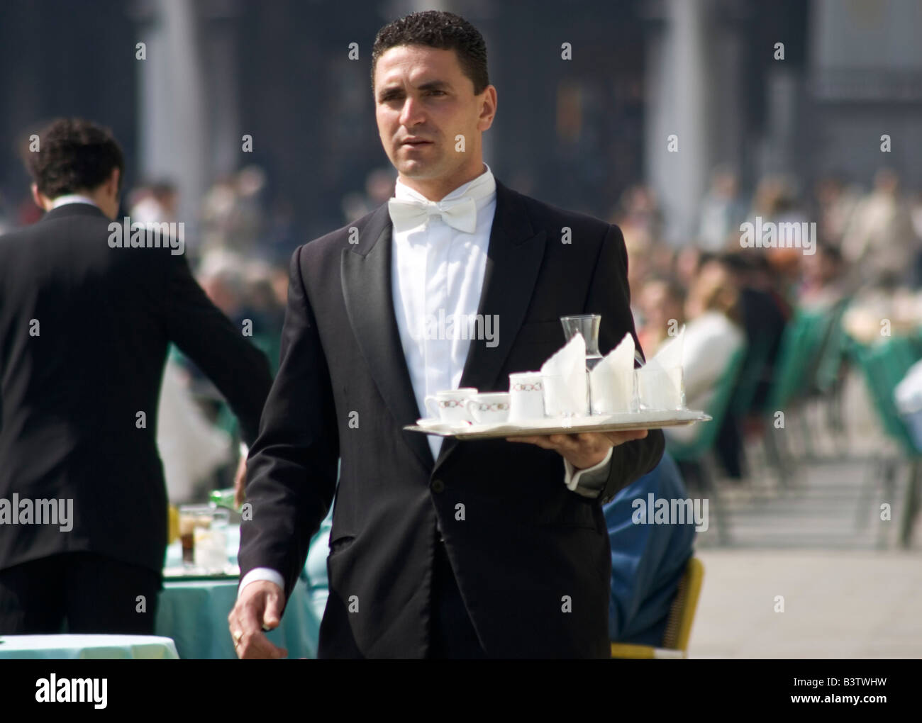 Waiter service venice italy hi-res stock photography and images - Alamy