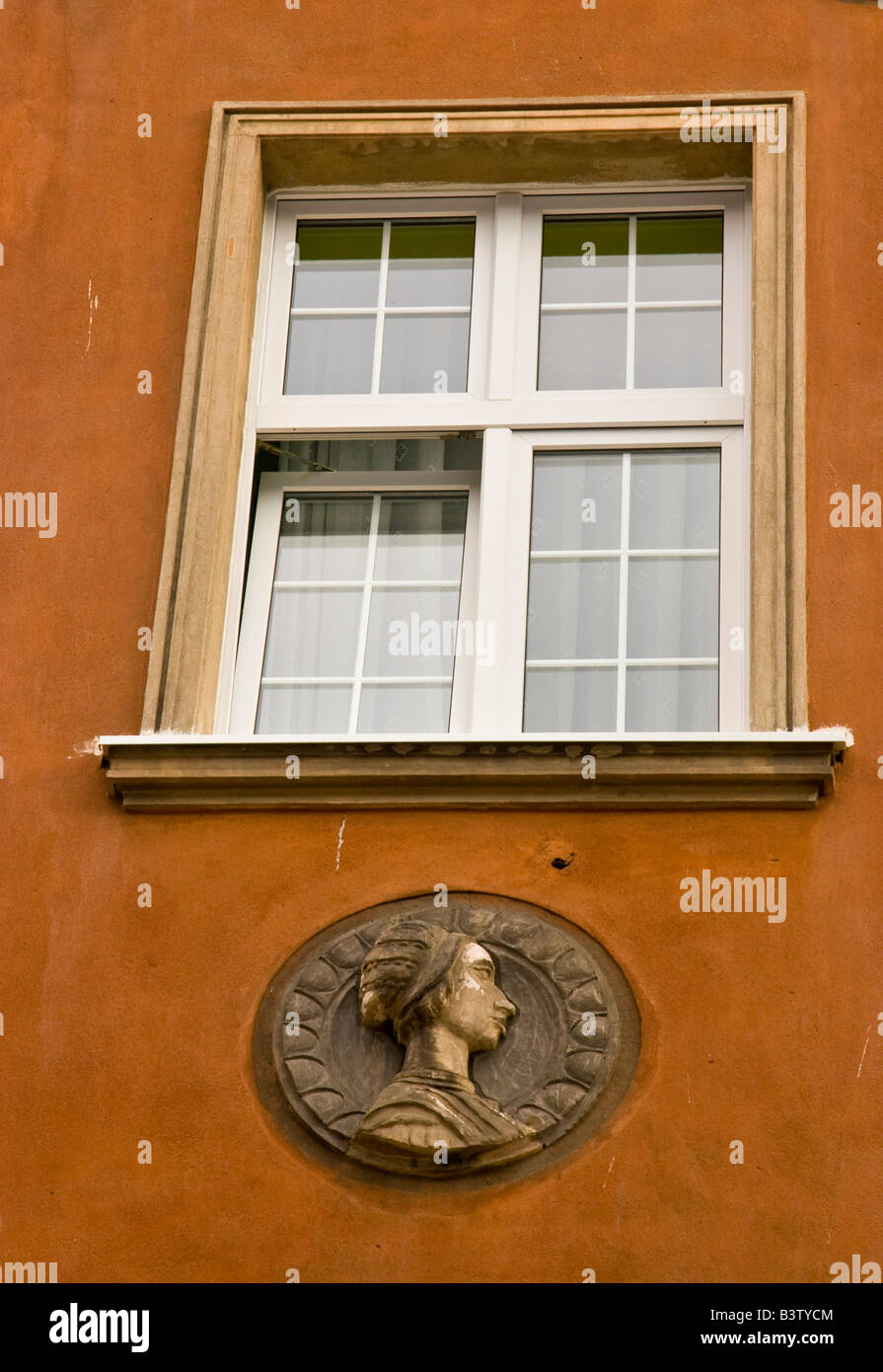Art under window hi-res stock photography and images - Alamy