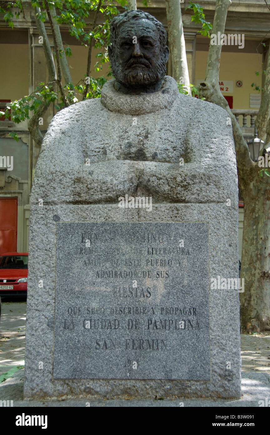 Spain, Pamplona (aka Iruna). Ernest Hemingway monument in front of bull ...