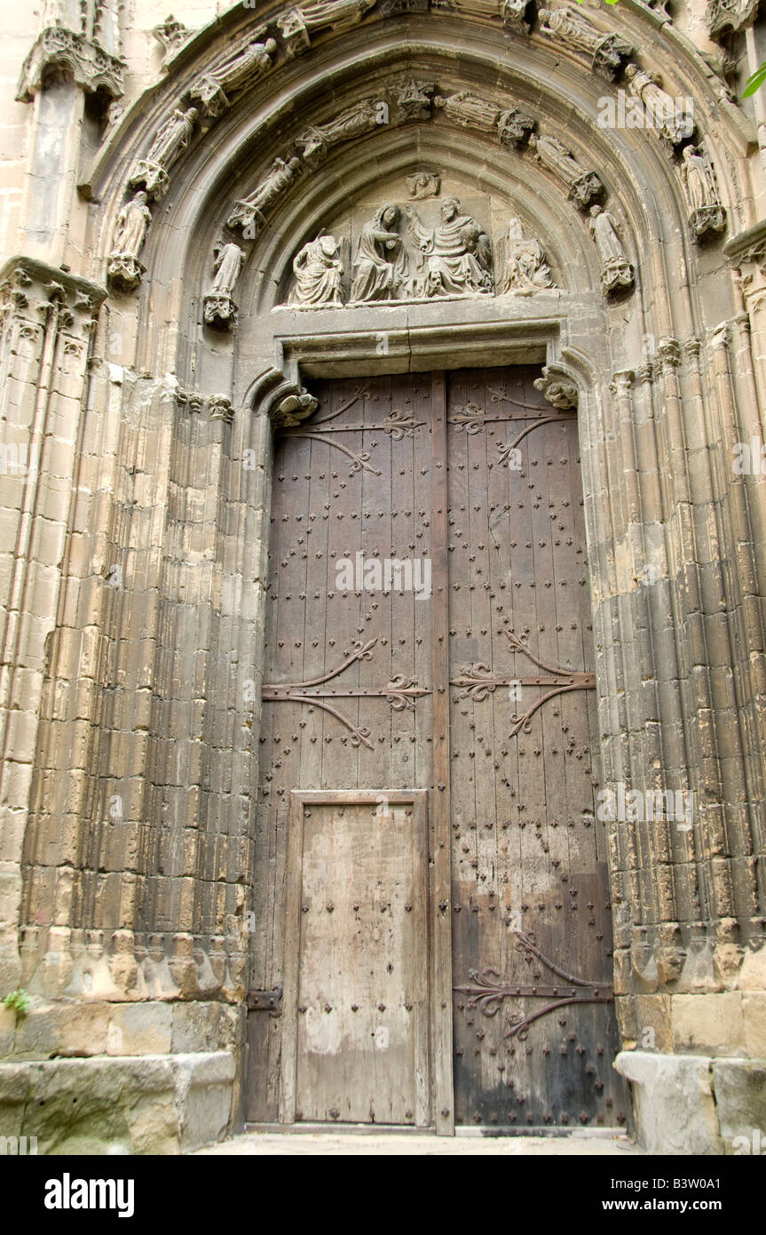 Pamplona cathedral exterior hi-res stock photography and images - Alamy
