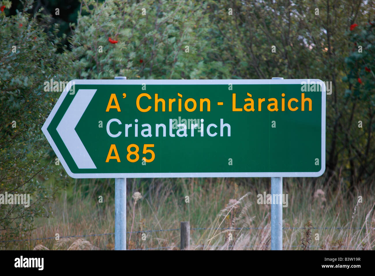 A85 Roadsign to Crianlarich Stock Photo - Alamy