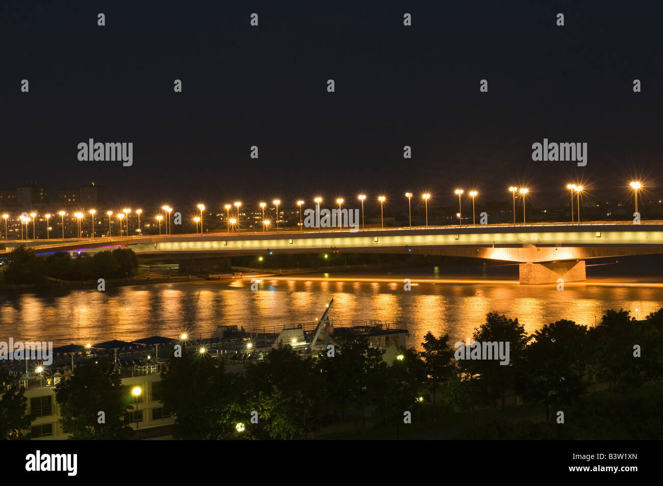 Wien, an der Donau - Vienna, Danube River Stock Photo - Alamy