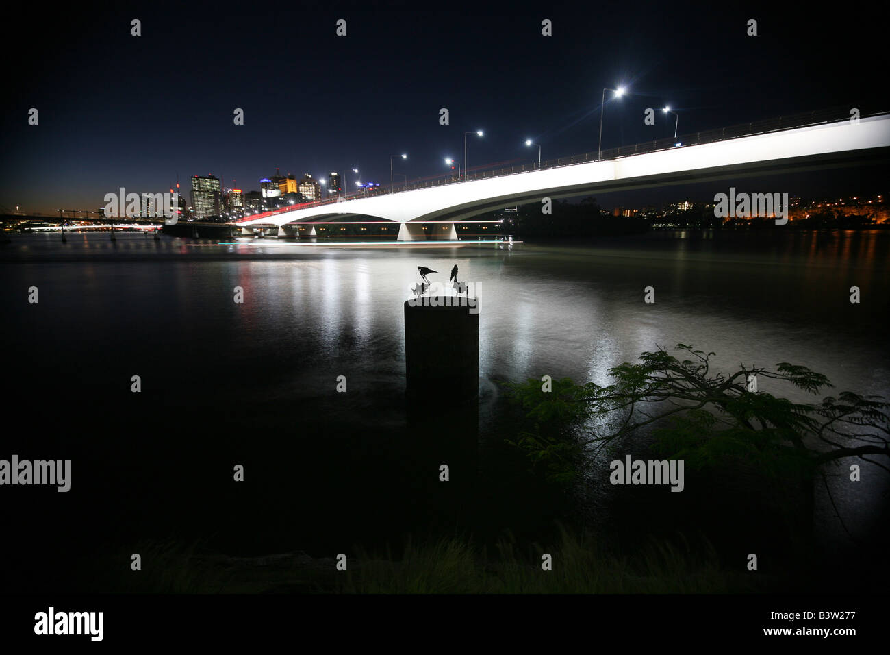 Captain cook bridge over the brisbane river hi-res stock photography ...