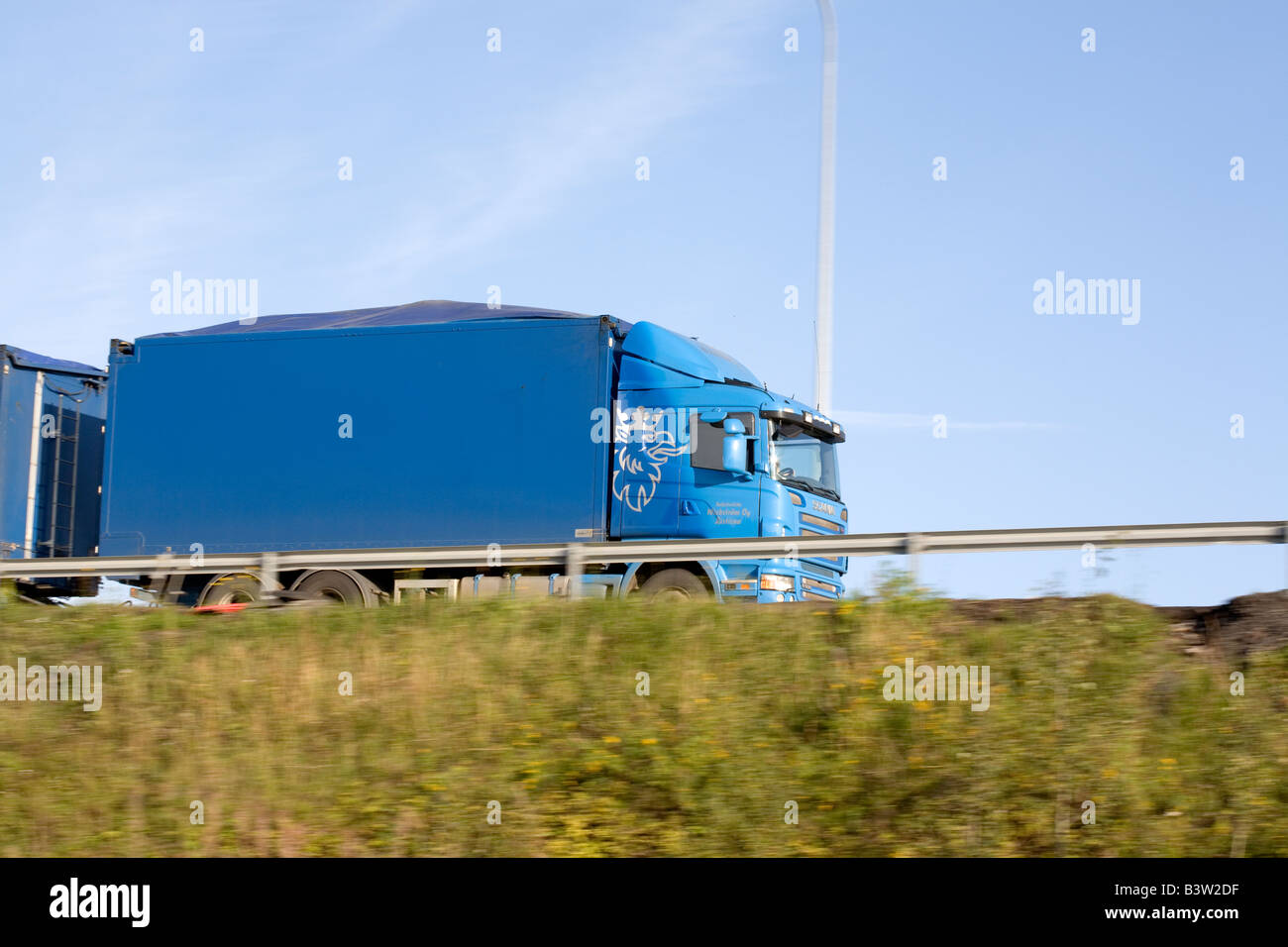 Blue truck hi-res stock photography and images - Alamy