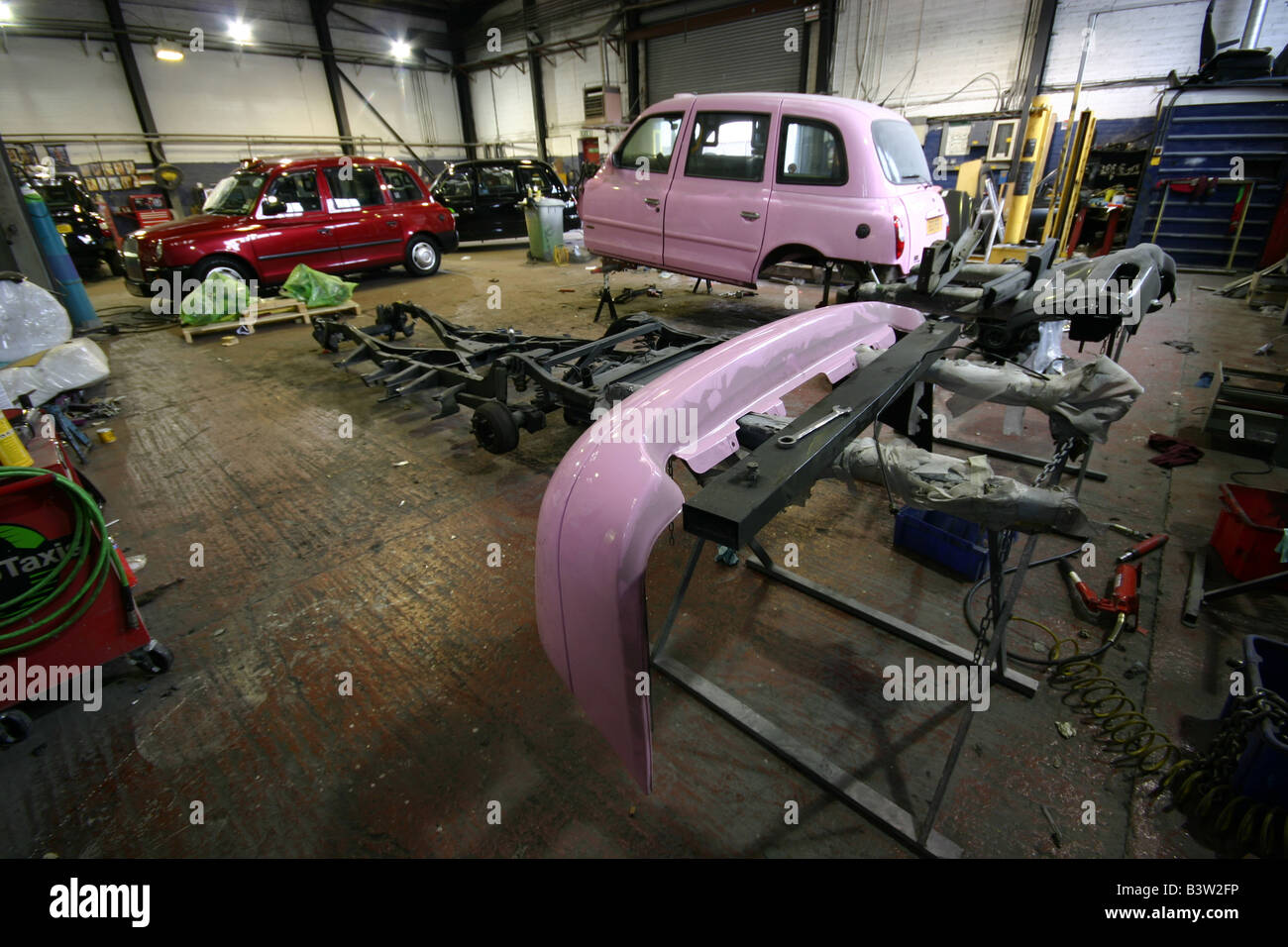 TXII TX2 black cab, taxi, LTI TX11 workshop garage repair engine ...