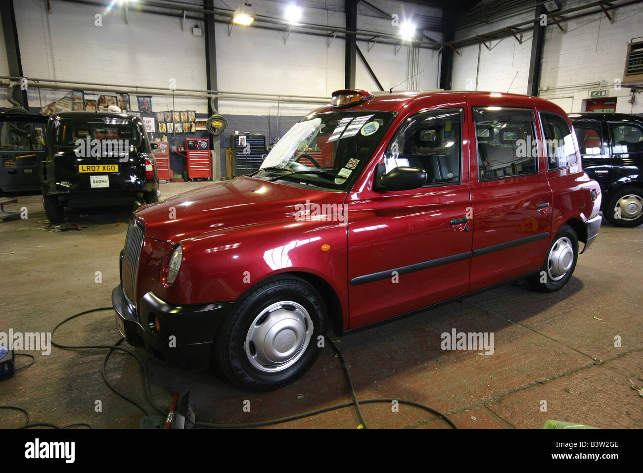 TXII TX2 black cab, taxi, LTI TX11 workshop garage repair engine ...