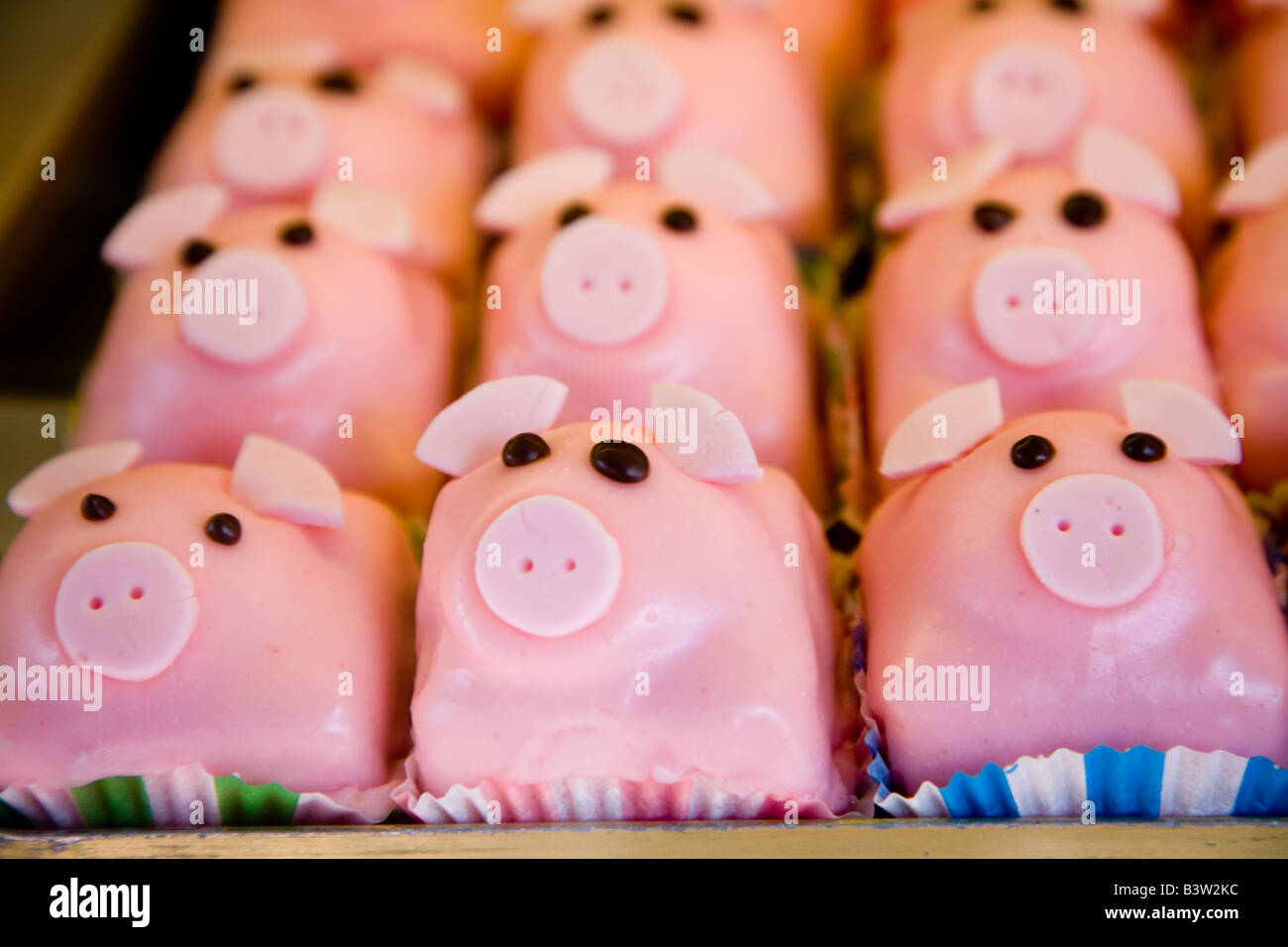 Fancy Cakes High Resolution Stock Photography and Images - Alamy