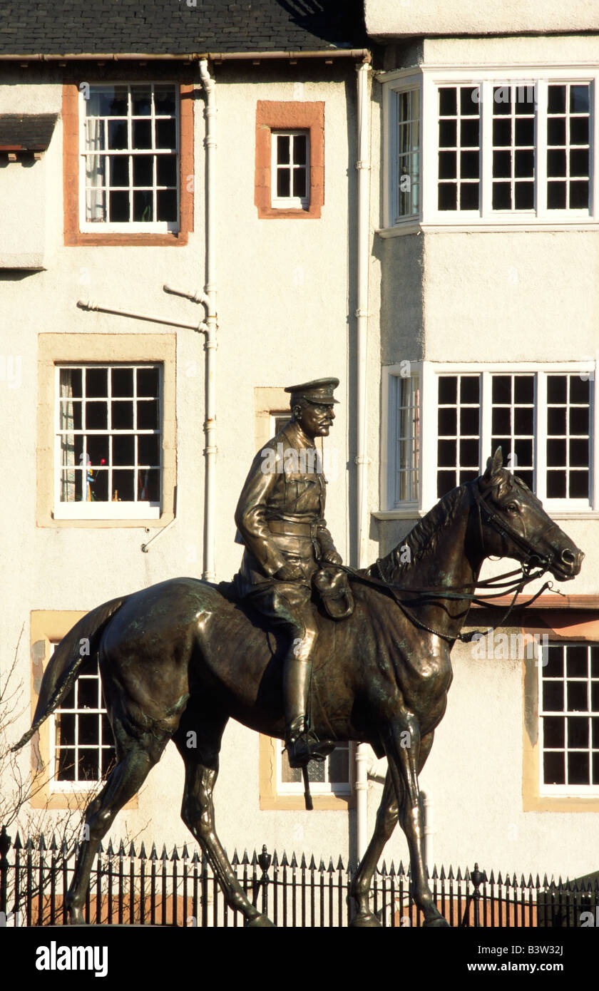 Statue of Field Marshal Earl Haig (1861-1928) on the Esplanade of ...