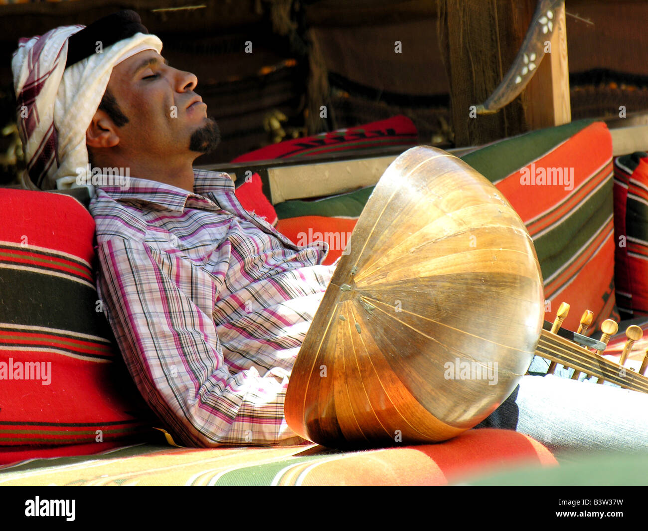 Traditional bedouin instrument hi-res stock photography and images - Alamy
