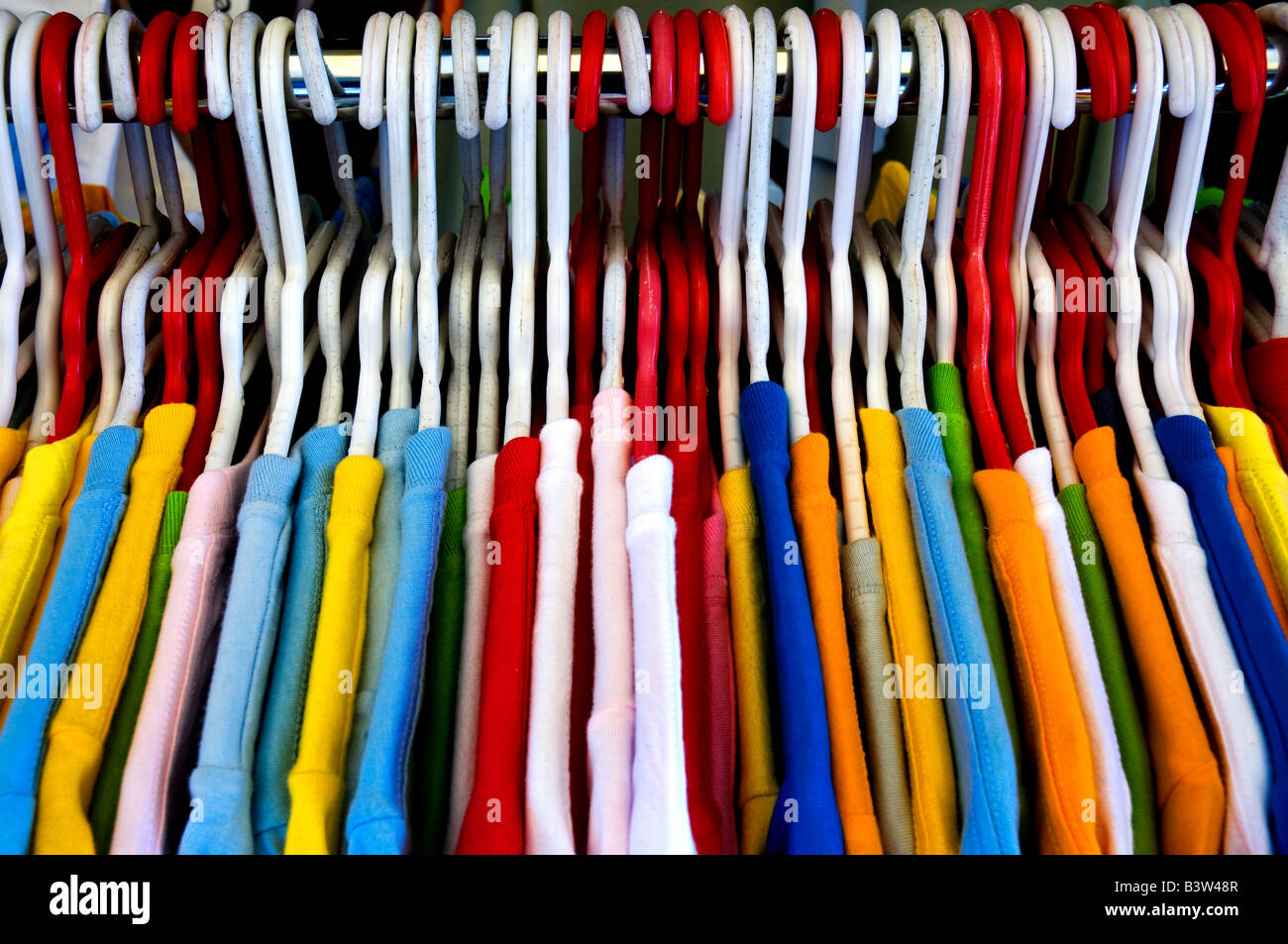 Colourful clothes hangers hi-res stock photography and images - Alamy