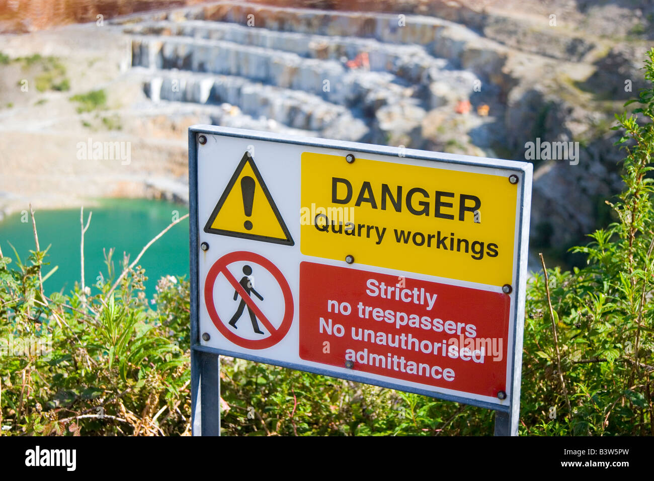 The Delabole slate quarry in north Cornwall Stock Photo - Alamy