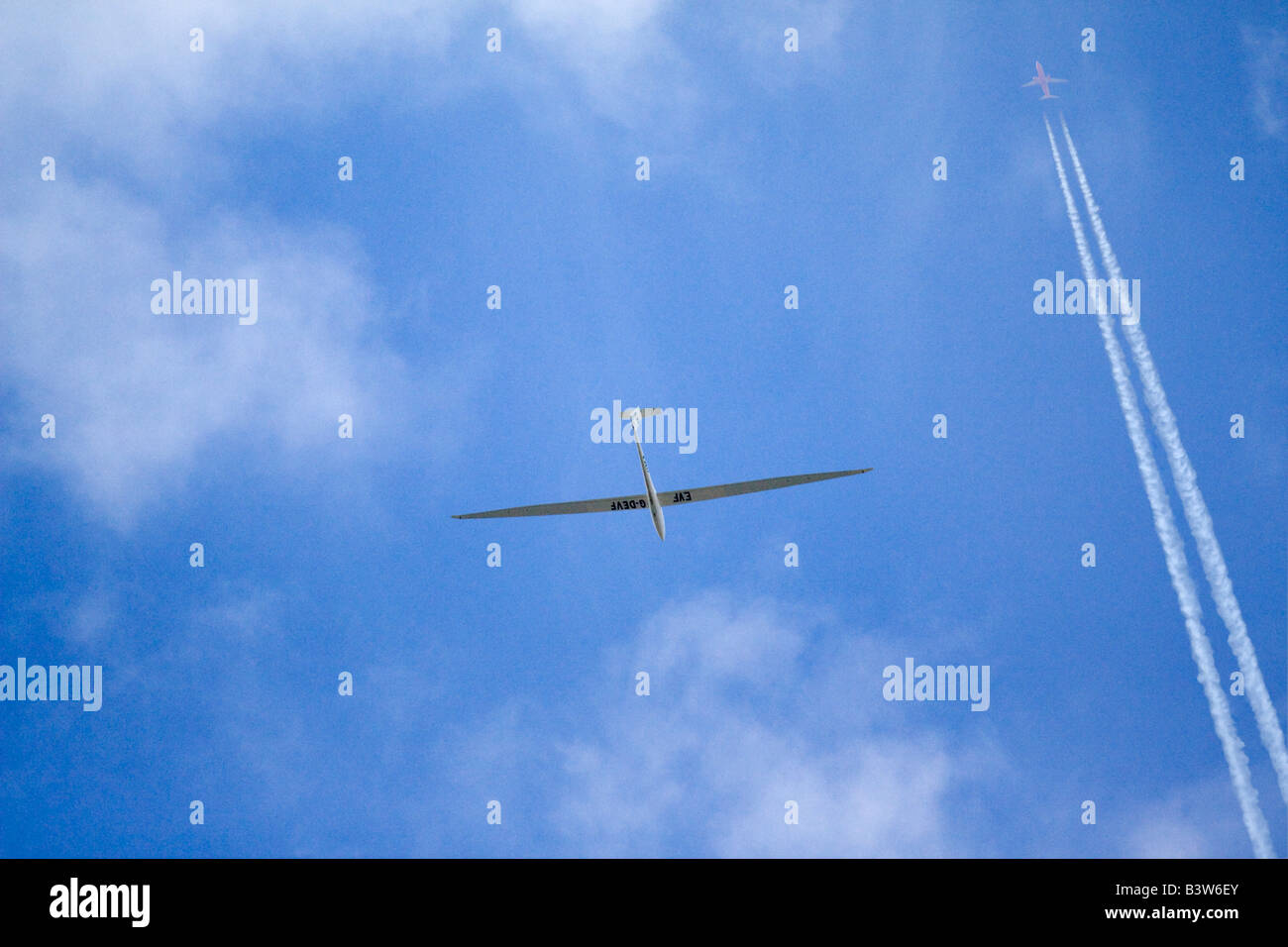 Flying too high hi-res stock photography and images - Alamy