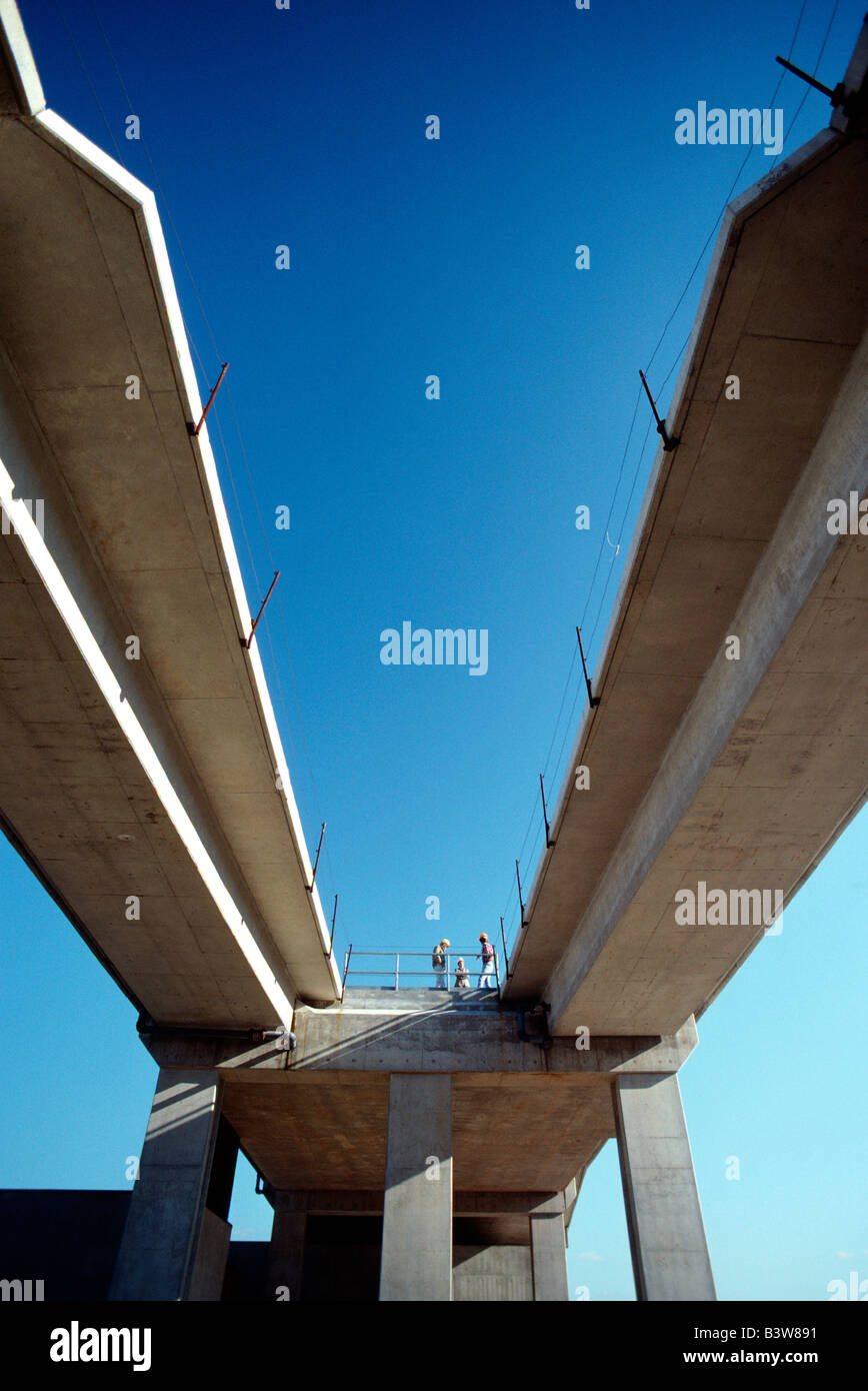 Elevated train baltimore hi-res stock photography and images - Alamy