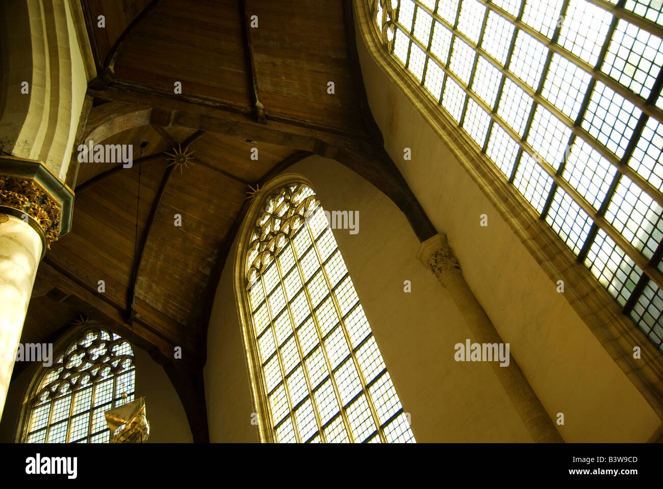 Vaulted ceiling church hi-res stock photography and images - Alamy