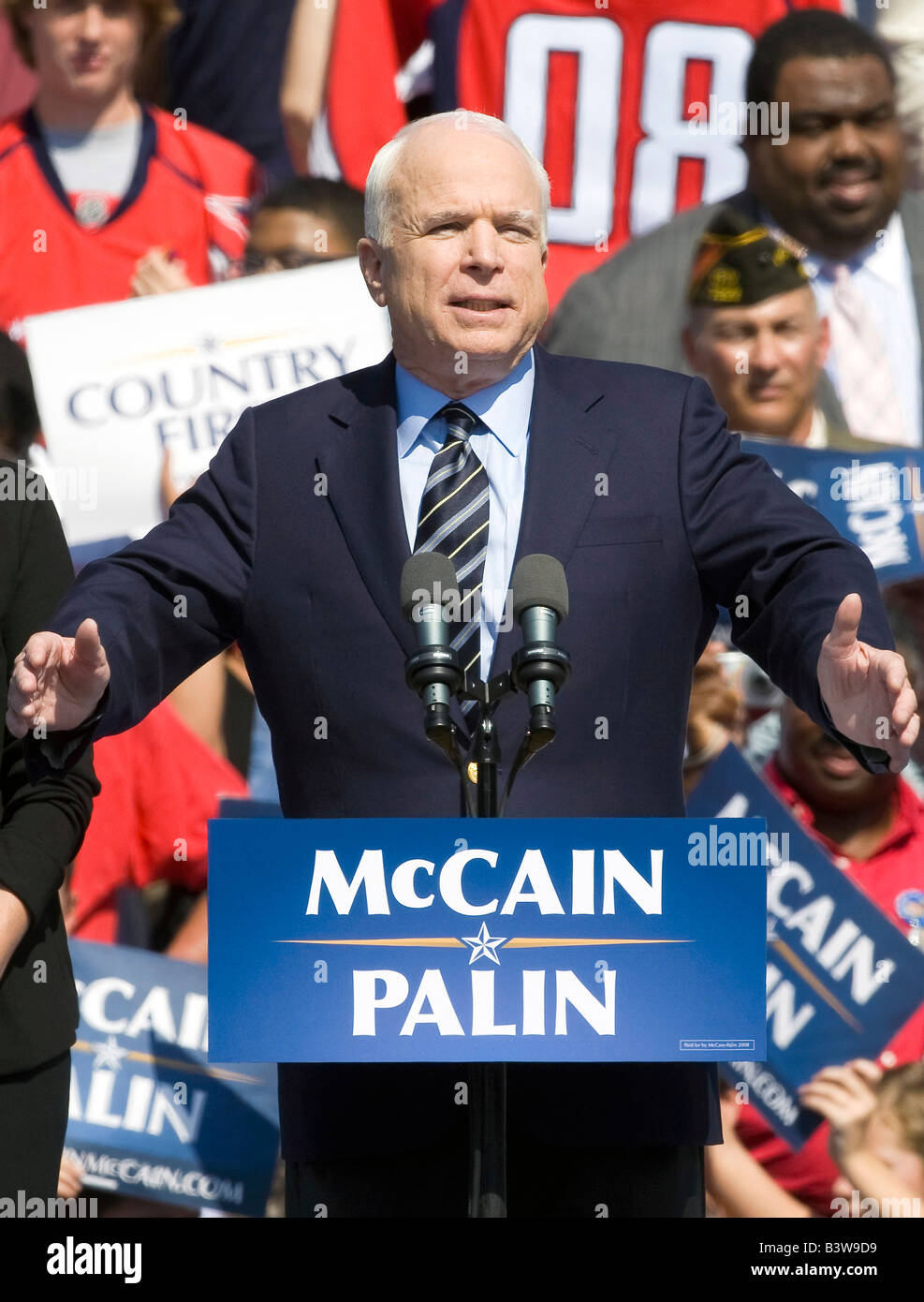 Campaign trail hi-res stock photography and images - Alamy