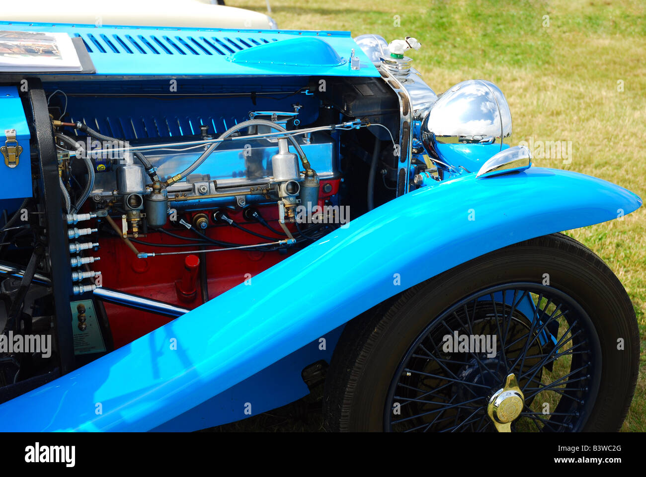 vintage car engine Stock Photo - Alamy