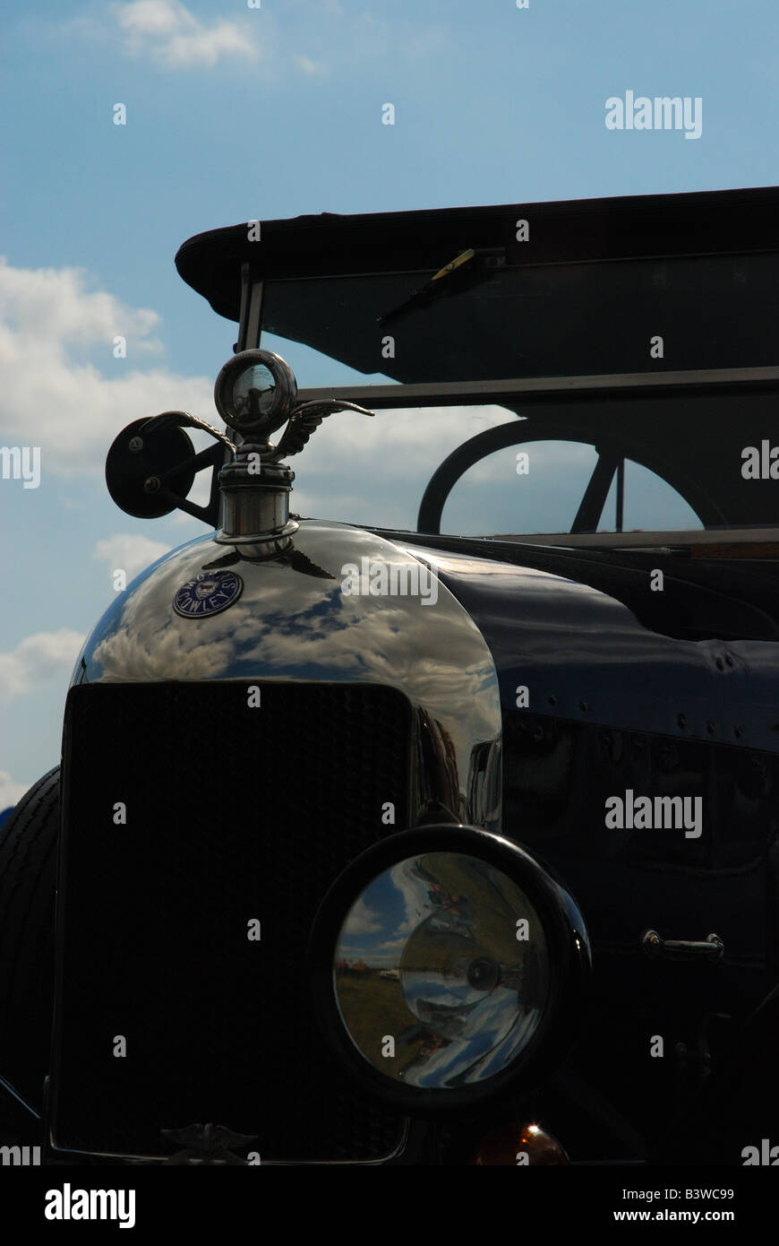 vintage classic car front Stock Photo - Alamy