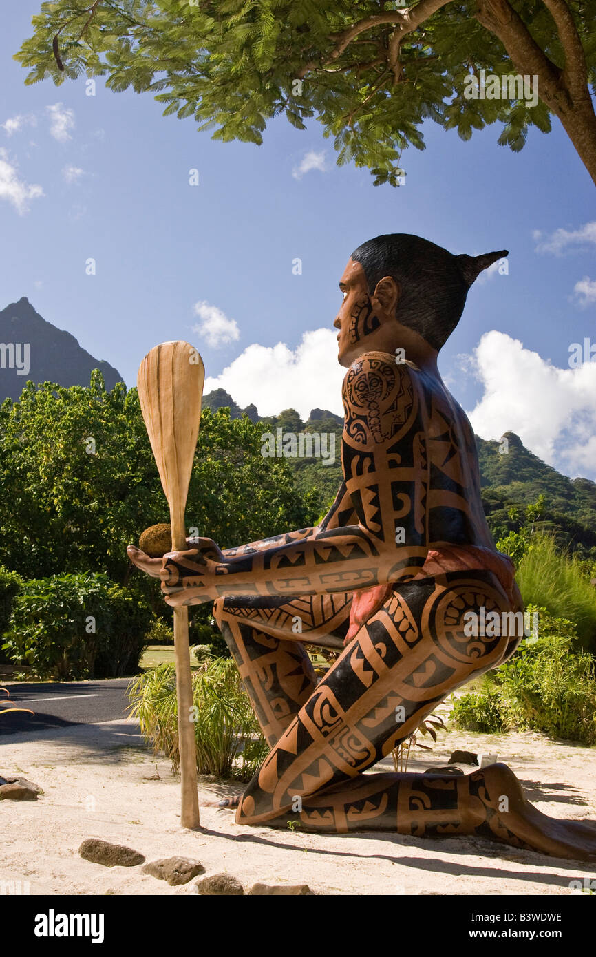 Oceania, French Polynesia, Moorea. Side view of statue of Taaroa ...