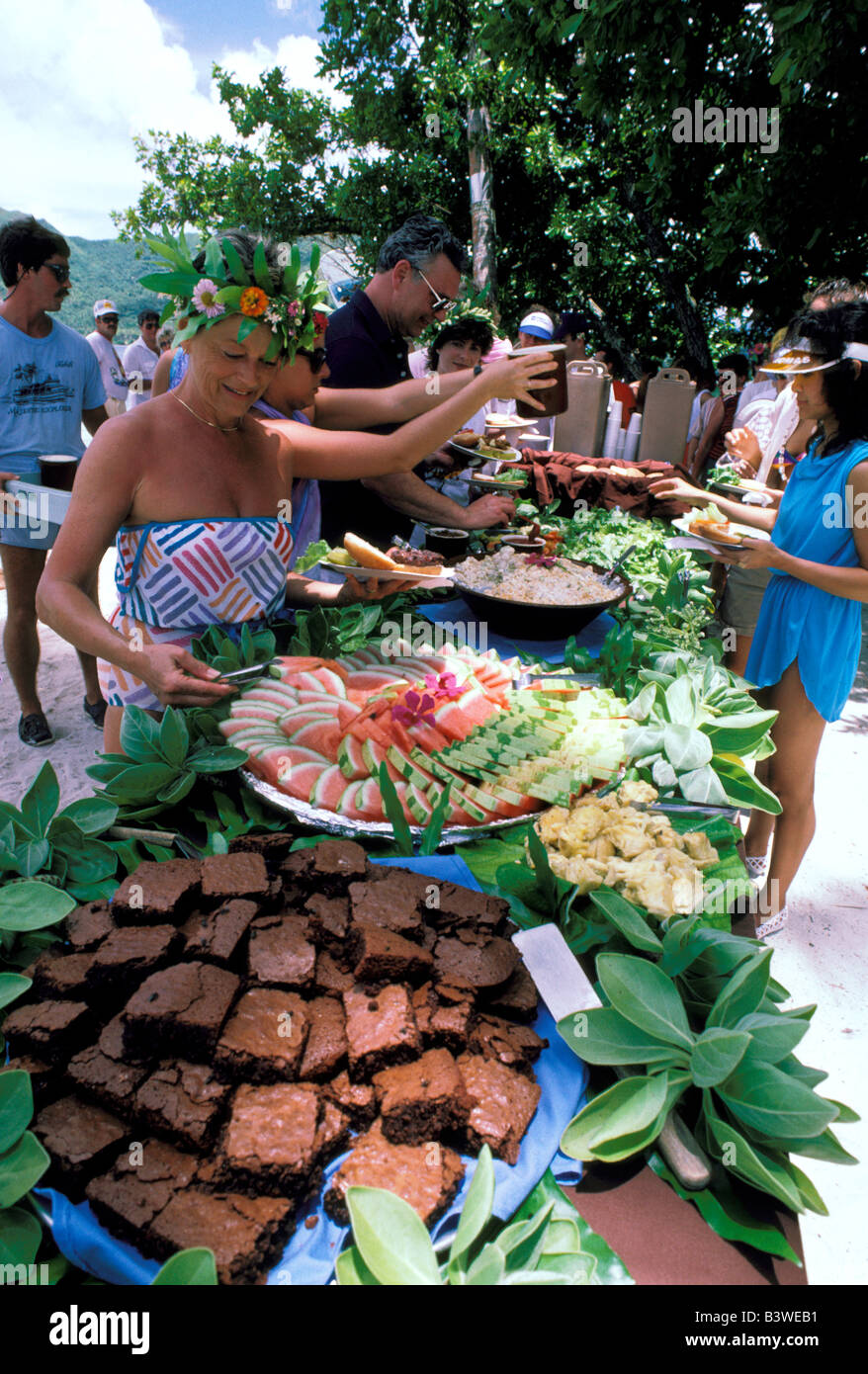 Oceania, French Polynesia. Beach Buffet Stock Photo - Alamy