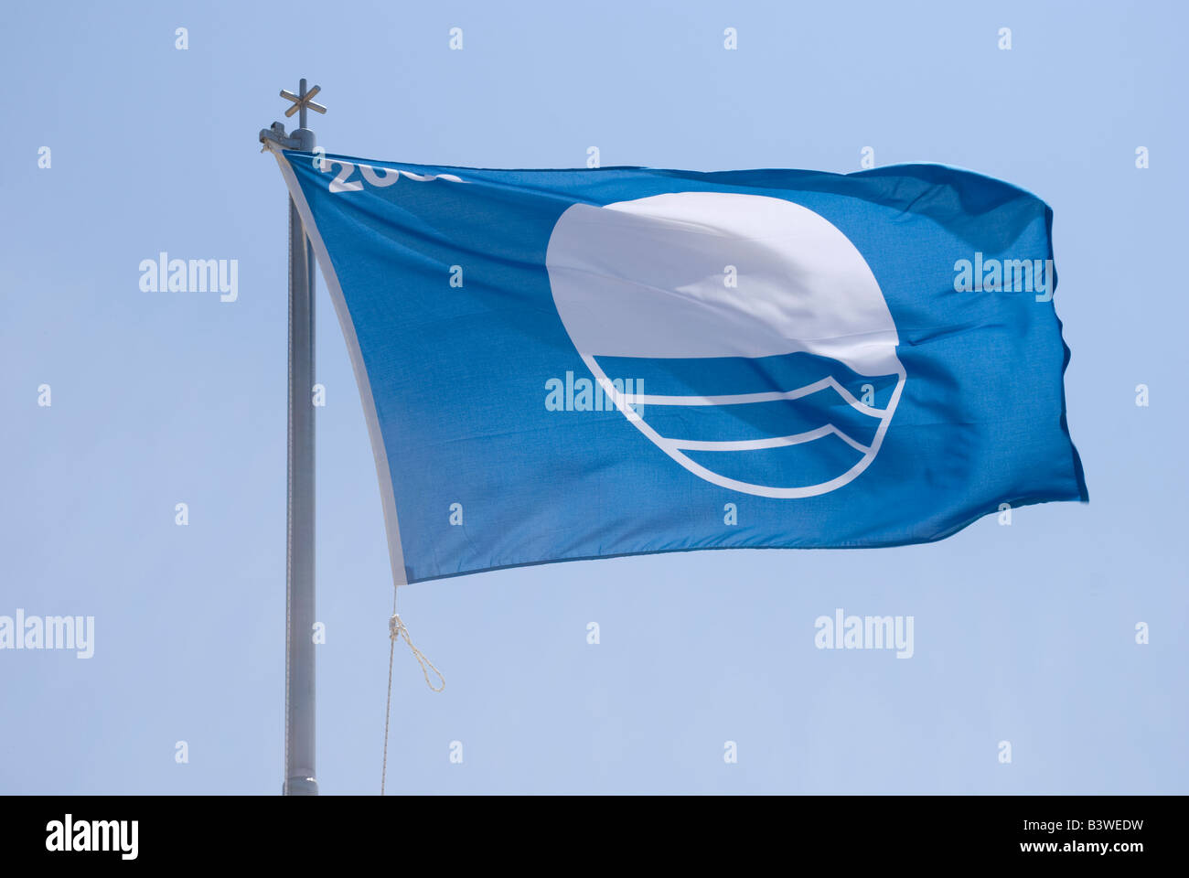 Clean beach flag hi-res stock photography and images - Alamy