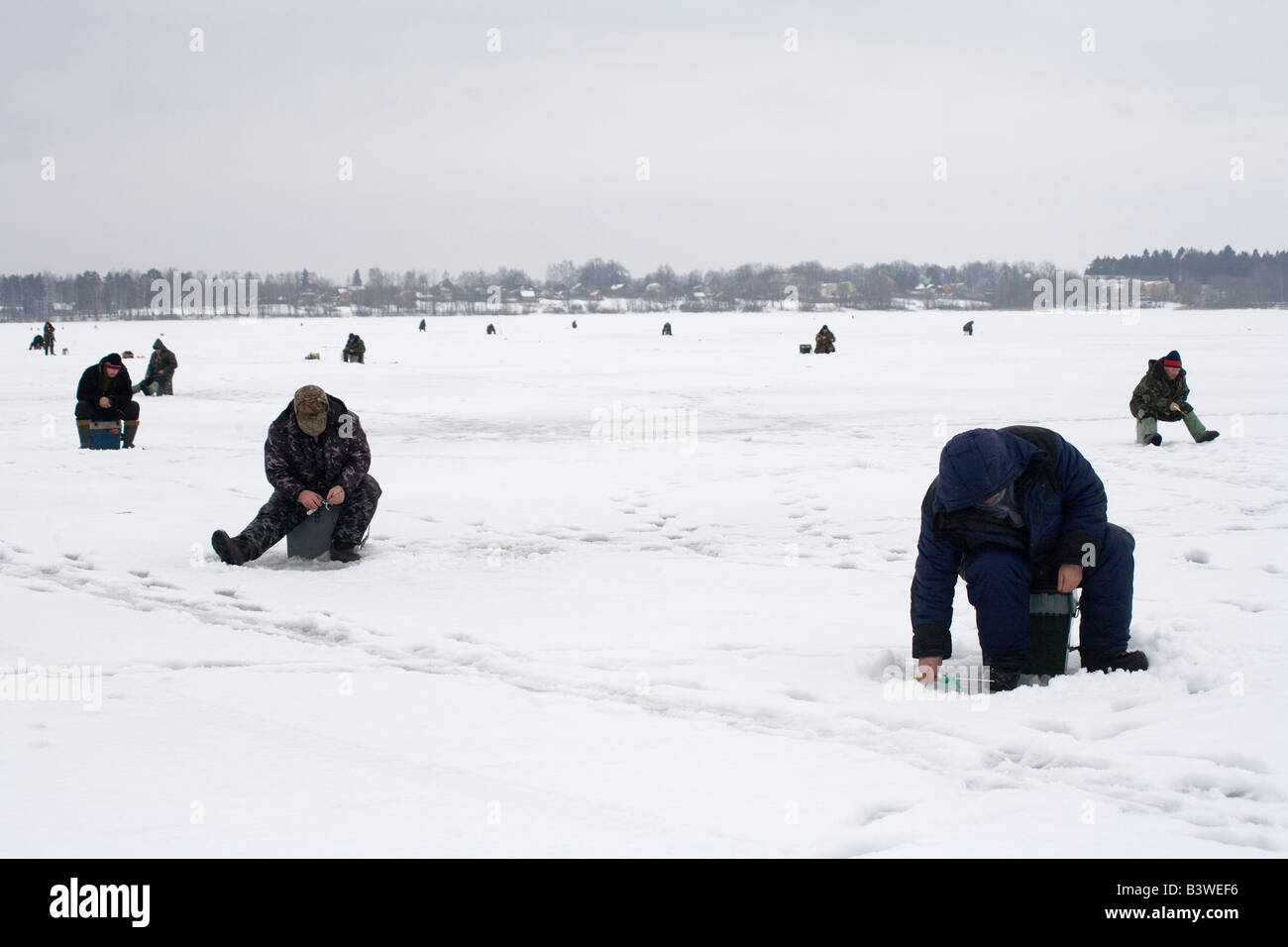 Frozen fish russia hi-res stock photography and images - Alamy
