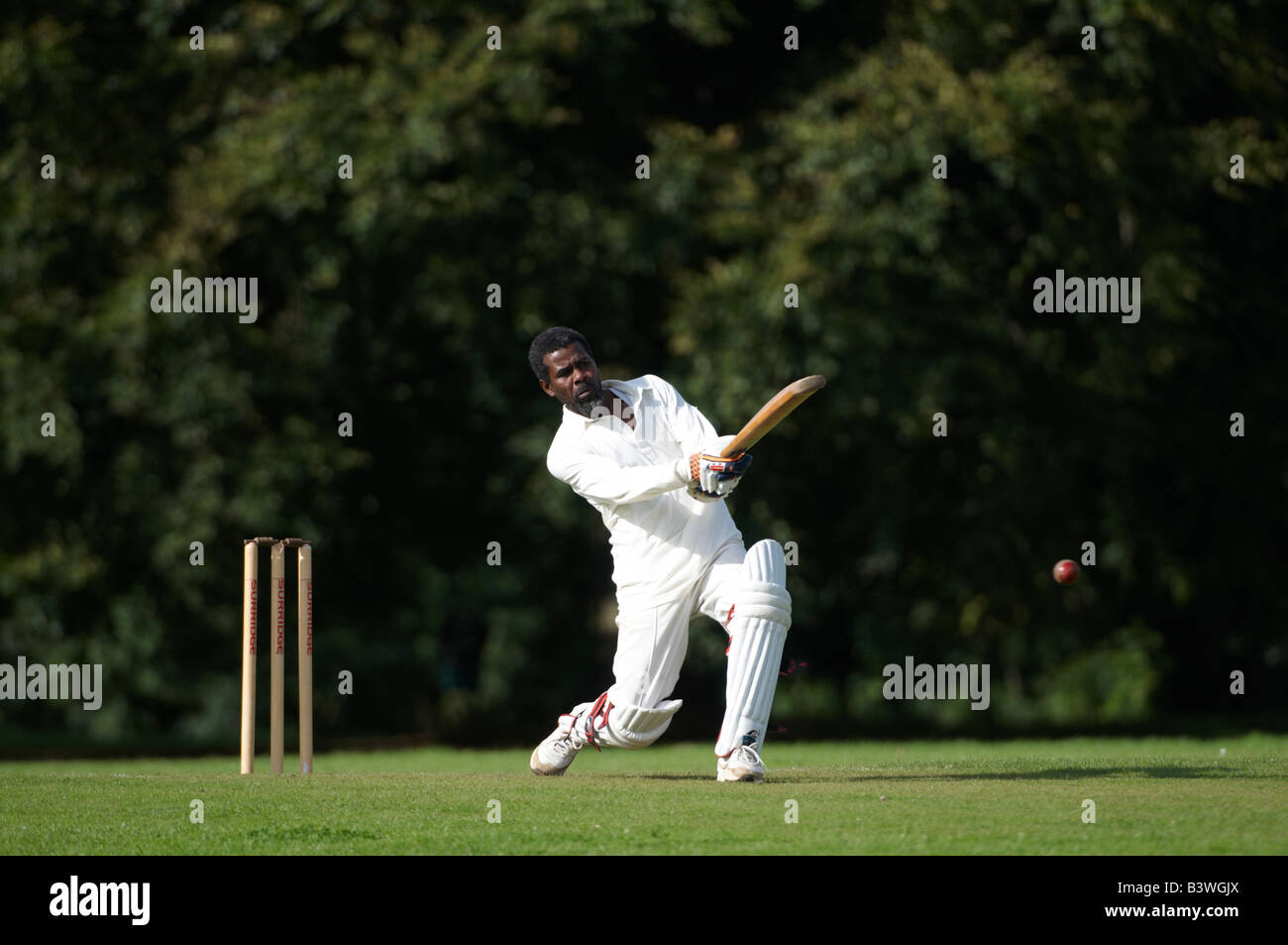 Easton Cowboys & Cowgirls Club playing cricket on Vassalls Park Bristol ...