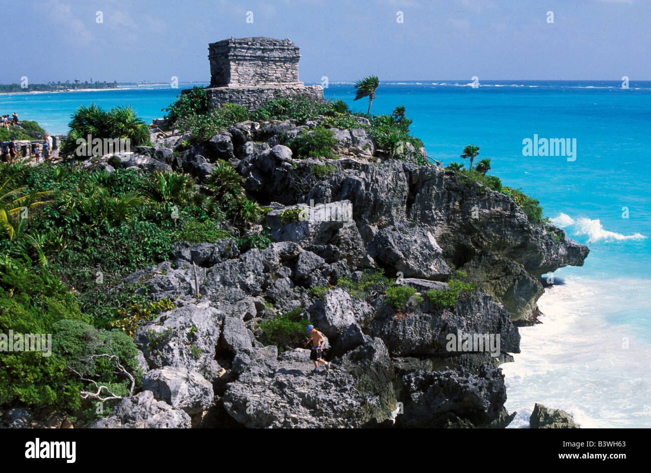 Central America, Mexico, Tulum. People touring ruins Stock Photo - Alamy