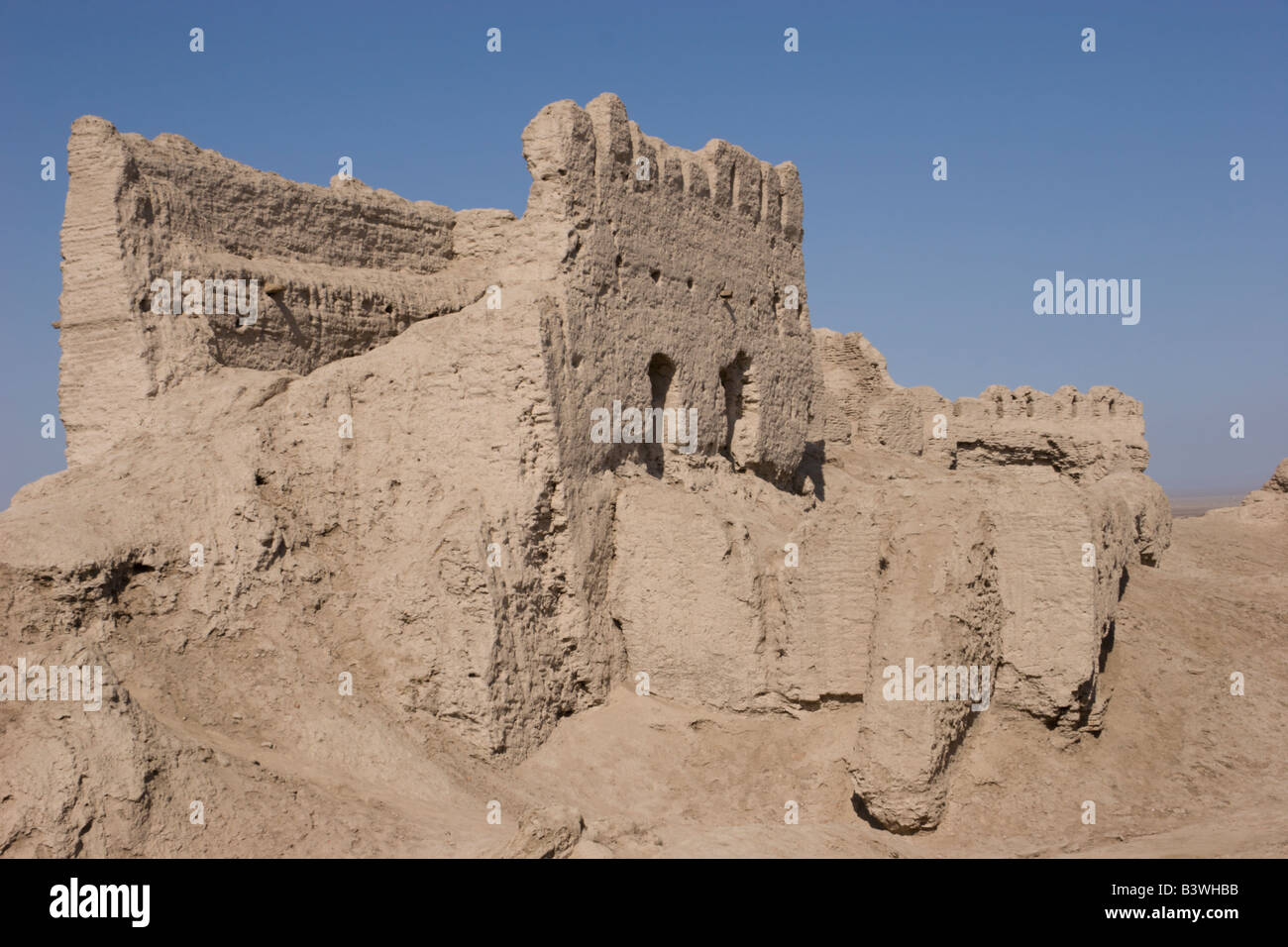 ruins in Iran sand castle mud brick fortress Stock Photo - Alamy