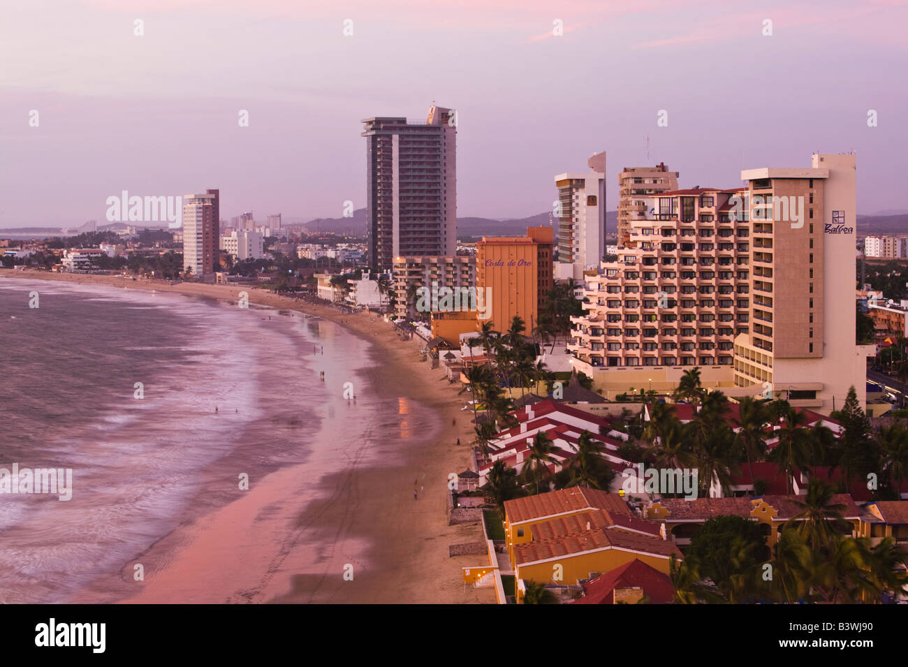 Zona dorada mexico hi-res stock photography and images - Alamy