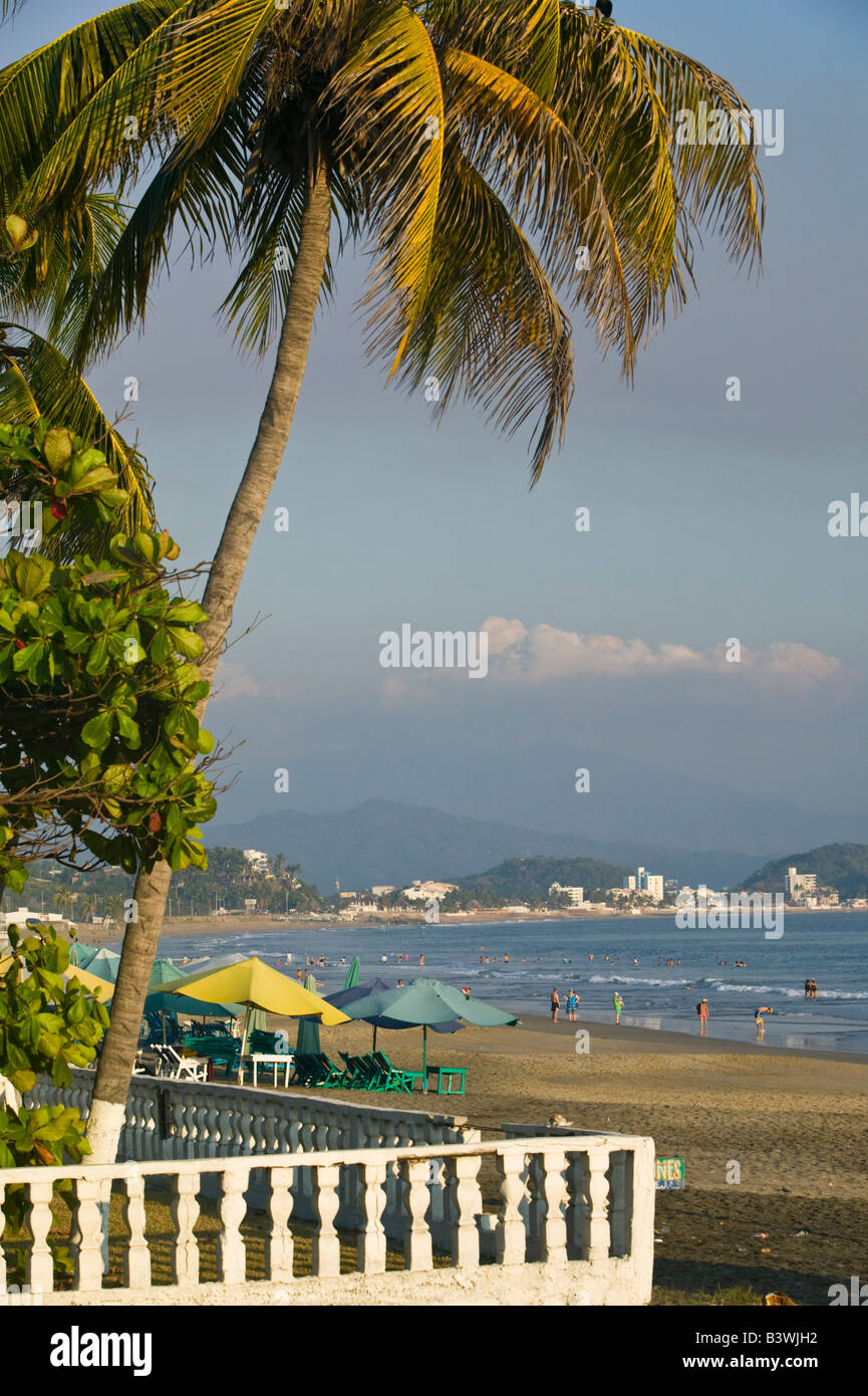 Mexico, Colima, Manzanillo. Playa Miramar Beach Stock Photo - Alamy