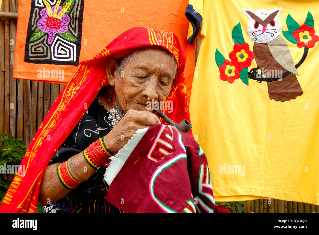 Central America, Panama, San Blas Islands (aka Kuna Yala). Local Kuna ...