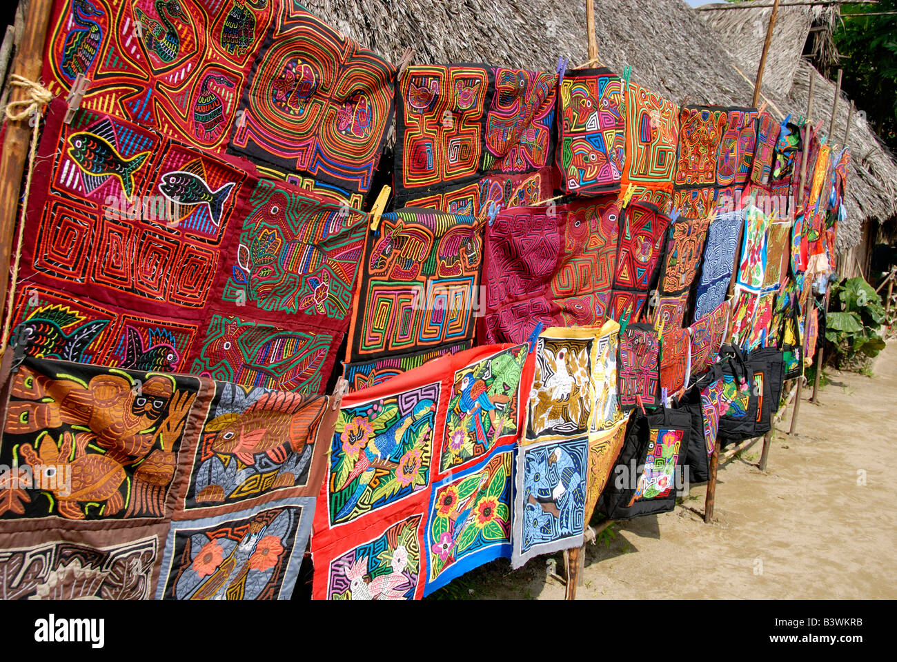 Panama crafts hi-res stock photography and images - Alamy