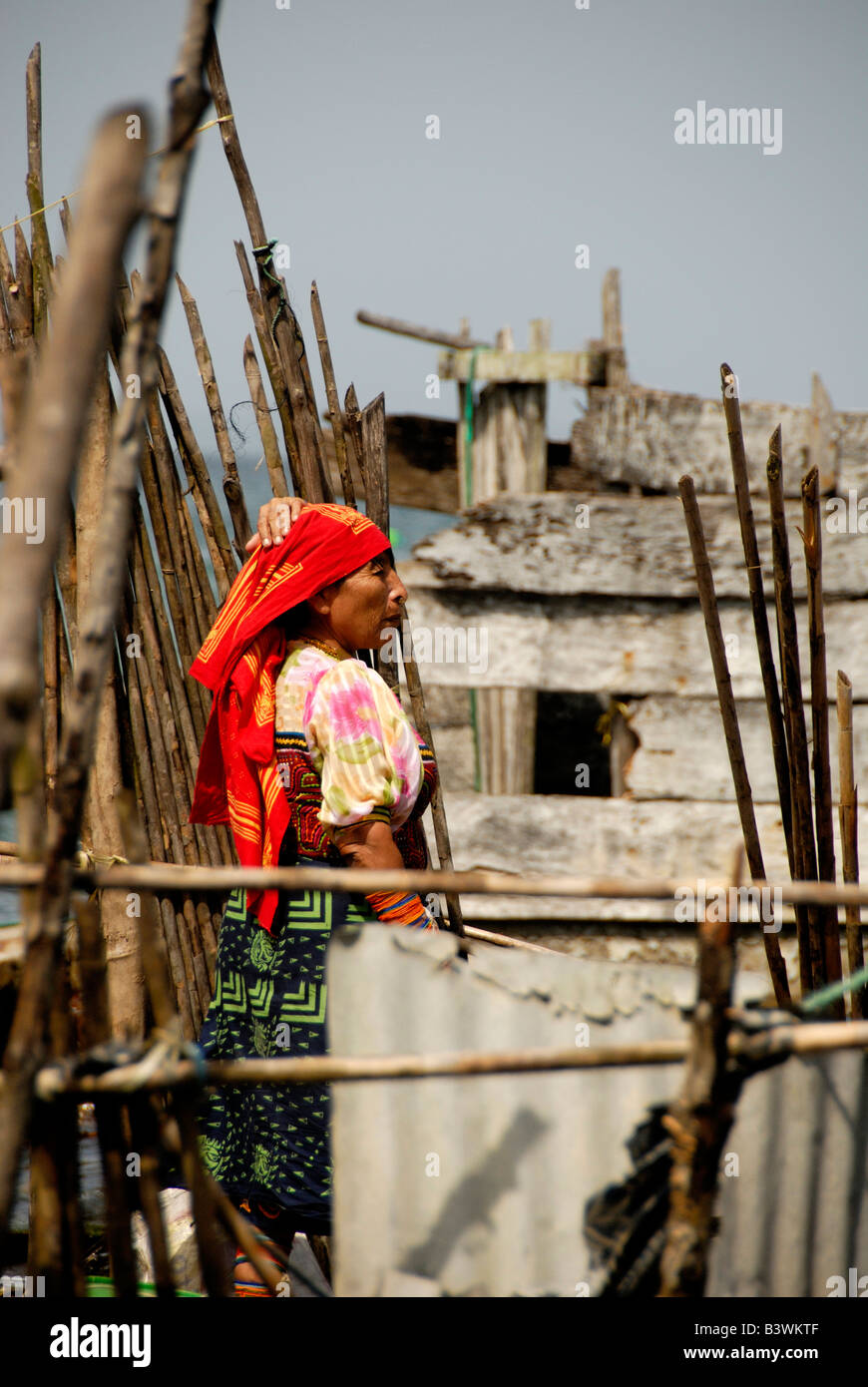 Kuna indian san blas islands hi-res stock photography and images - Alamy