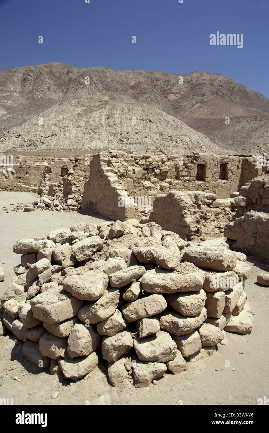 South America, Peru, Pisco. Pre-Inca ruins at Tambo Colorado (aka Puka ...