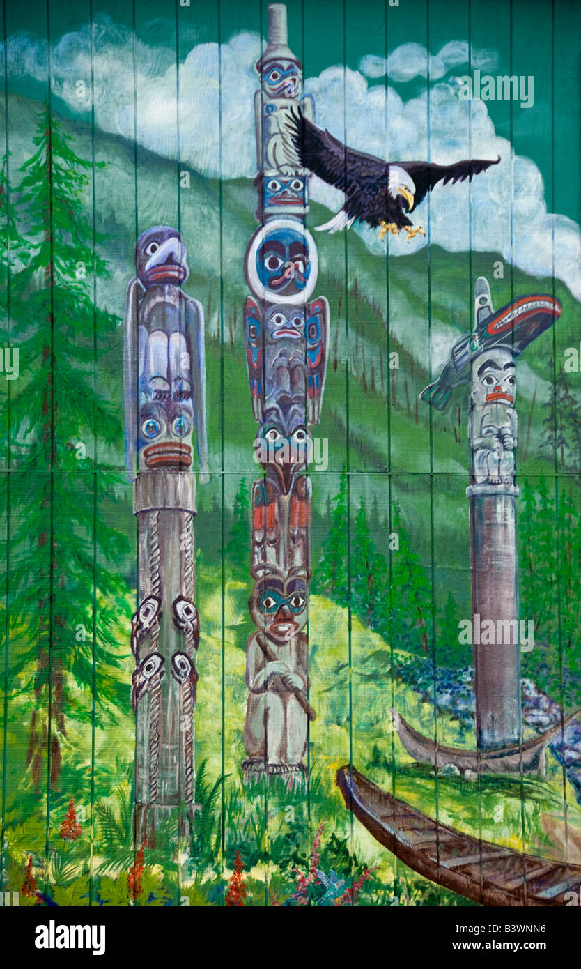 USA, Alaska, Wrangell. Mural of Alaskan scenes on wall Stock Photo - Alamy