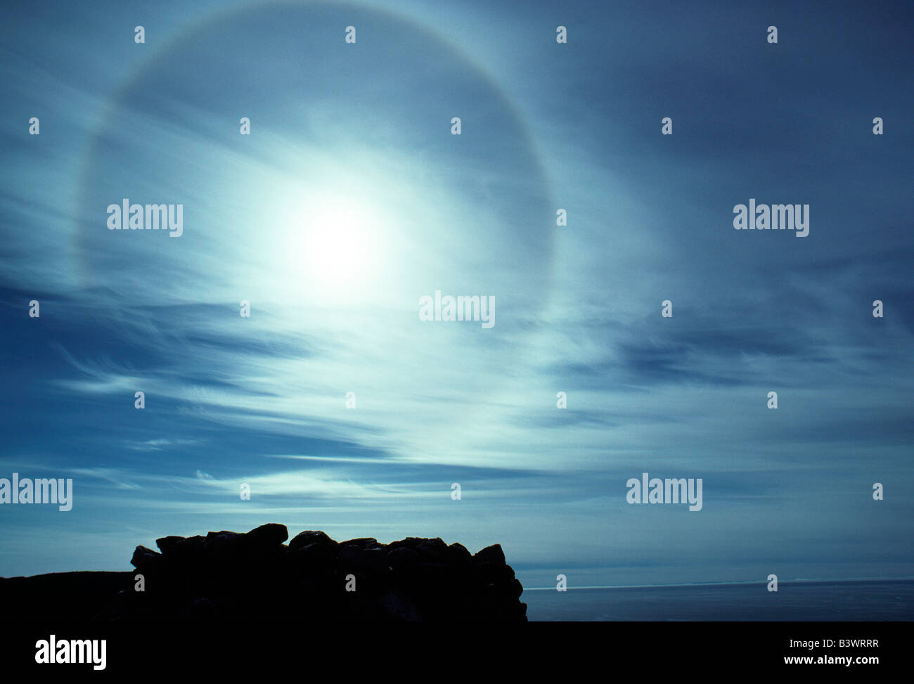 Sundog (scientific name parhelion), circular ring around the sun ...