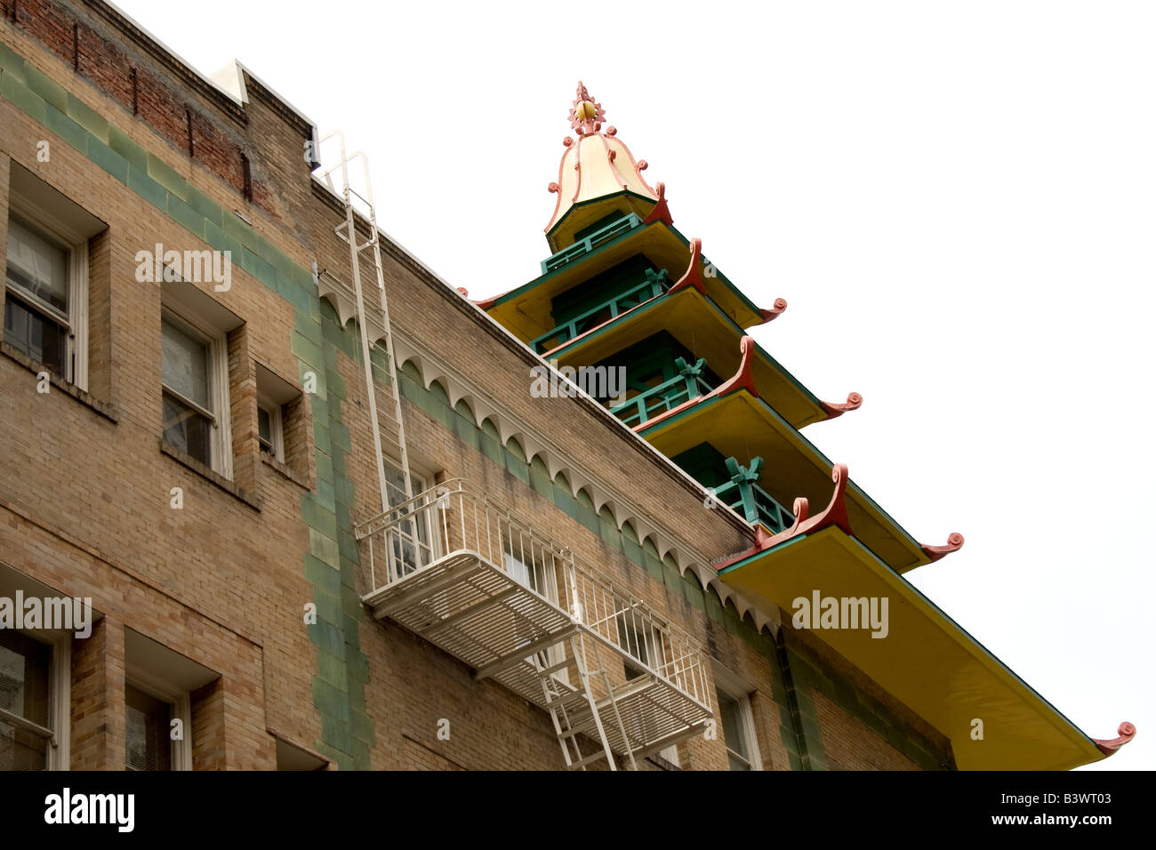 A building in Chinatown, San Francisco, California Stock Photo - Alamy