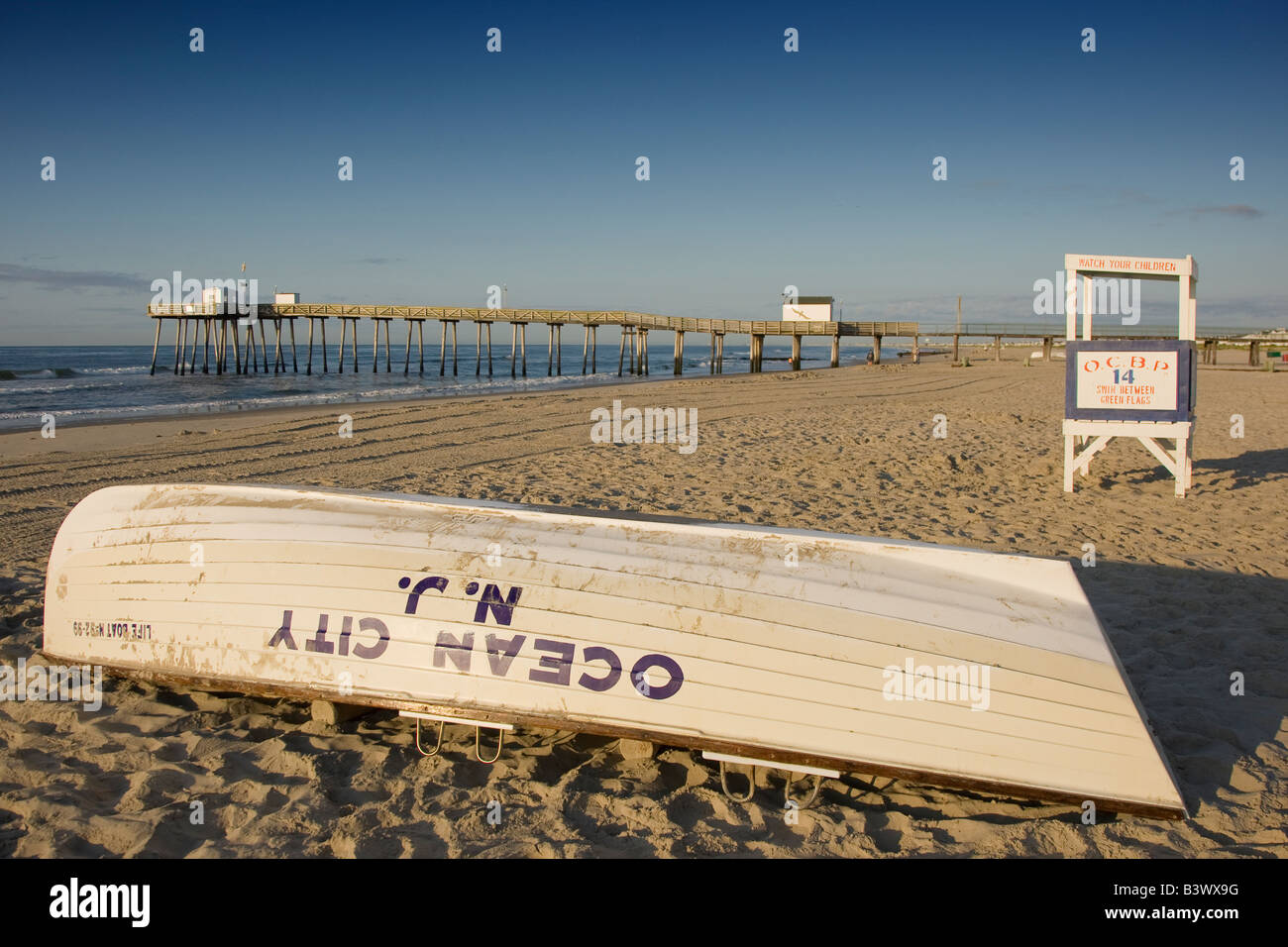 Lifeguard boat beach hi-res stock photography and images - Alamy