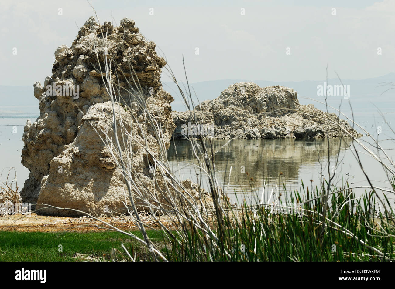 General landscape of Mono Lake Stock Photo - Alamy