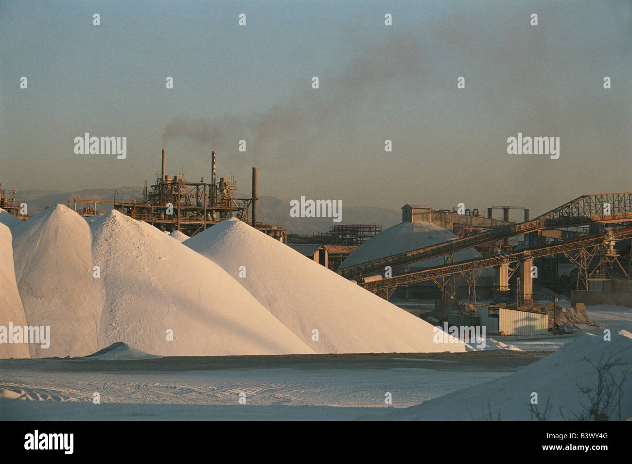 Sea works hi-res stock photography and images - Alamy